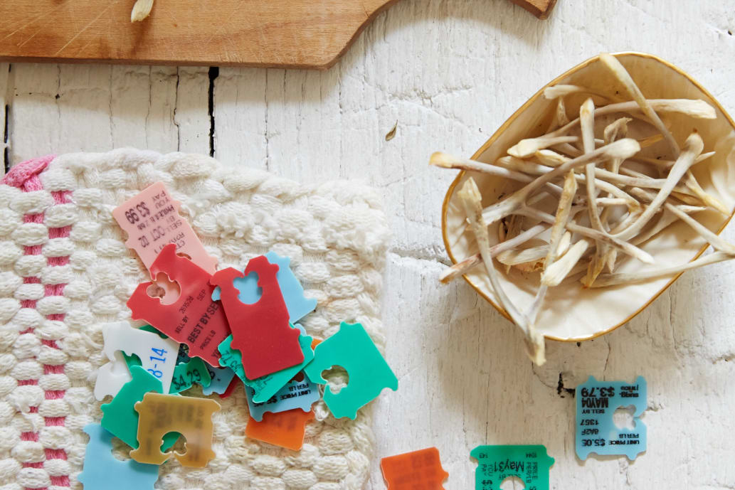 Plastic Bread Tags - Uses Hacks Surprising | Kitchn