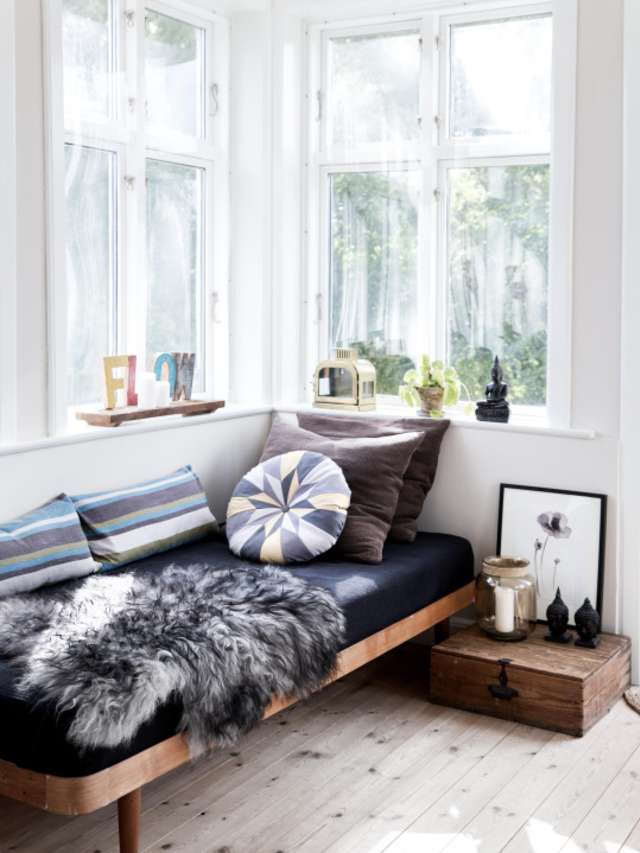 Daybeds: The Glorious Piece of Furniture You Should Be Using ...