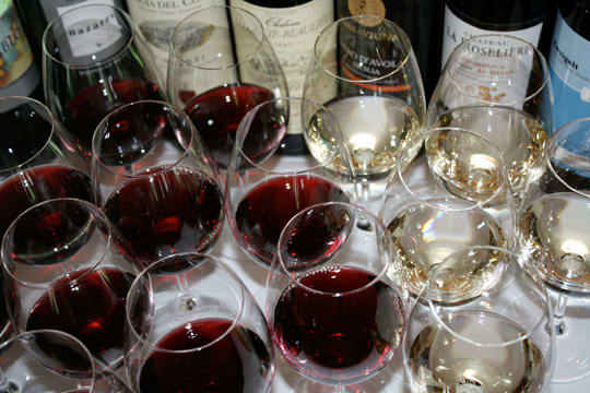 Lots Of Cheap Wines At Less Than 10 Per Bottle Budget Wines Kitchn