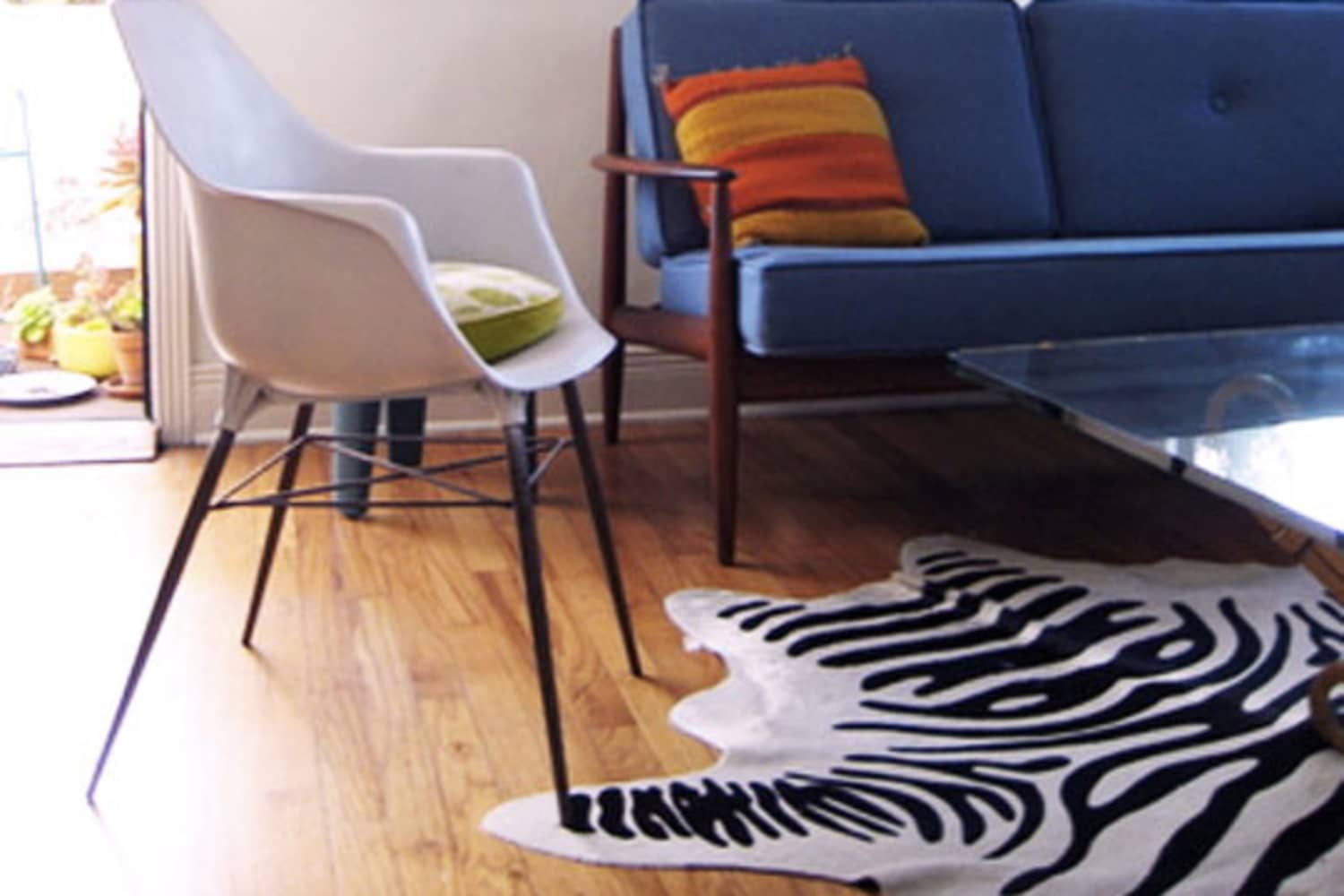 How To: Properly Place A Rug | Apartment Therapy