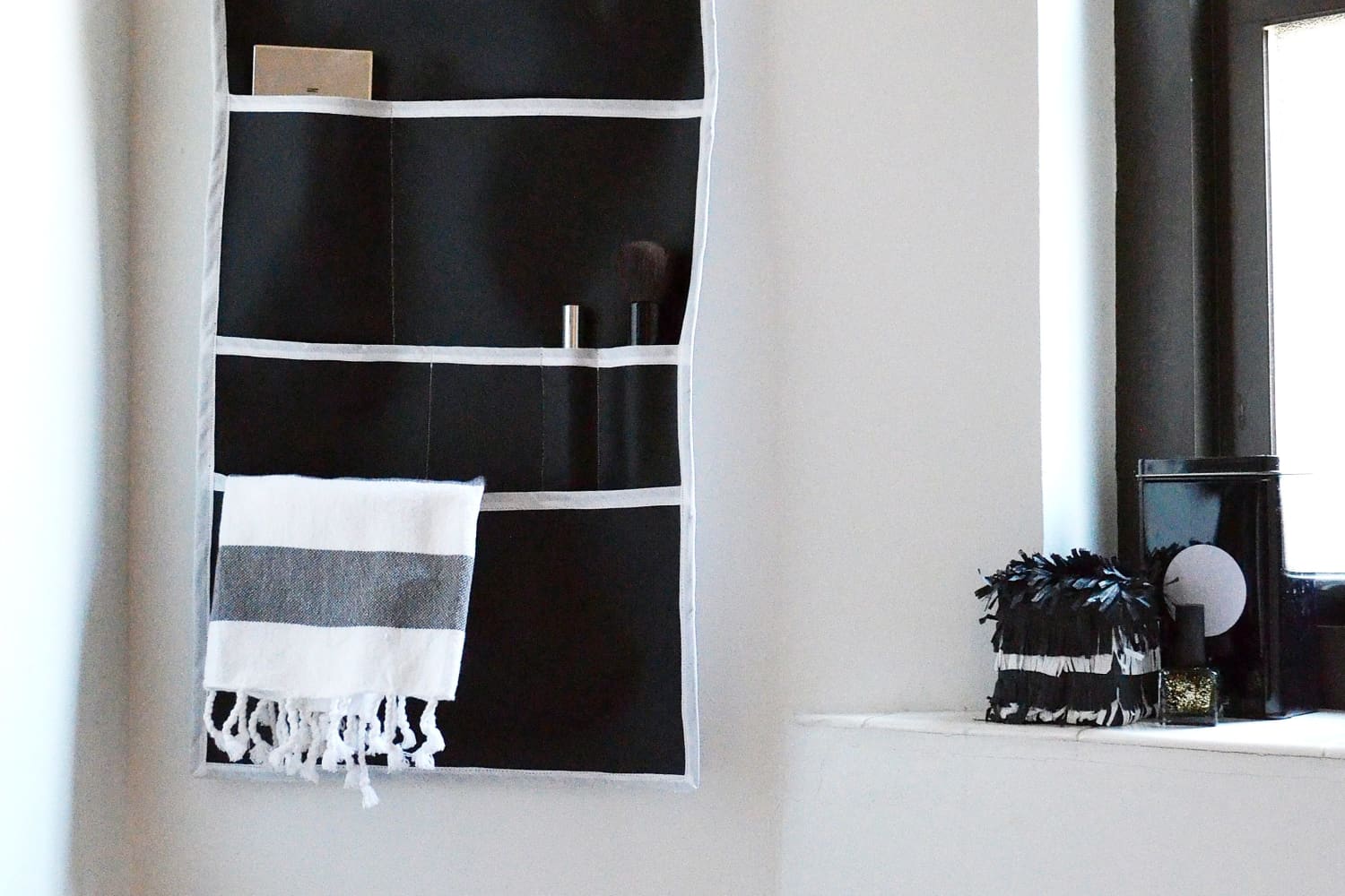 DIY Home Decor: How to Make a Vinyl Chalk Cloth Wall Organizer ...