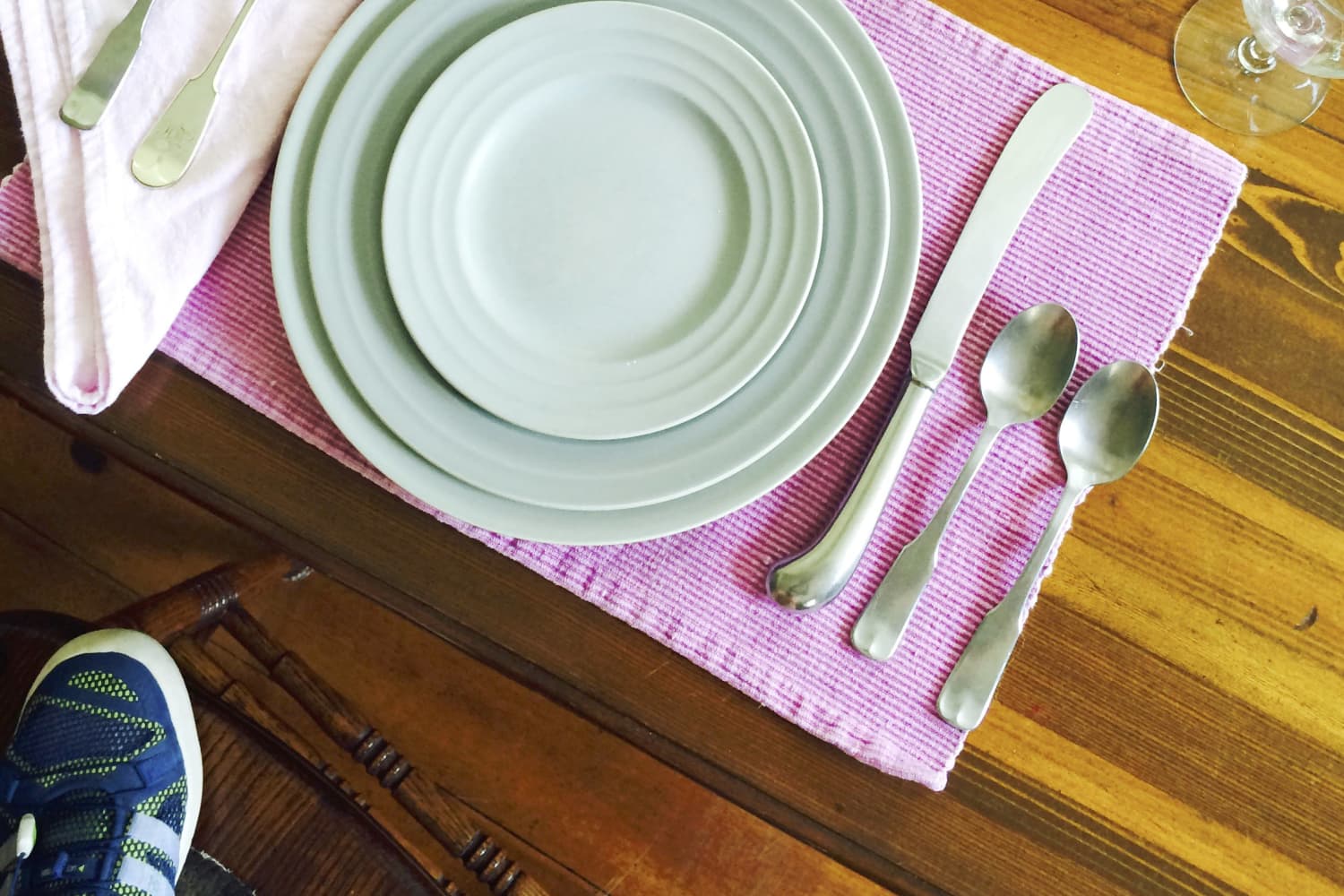 How To Set The Table Properly | Apartment Therapy