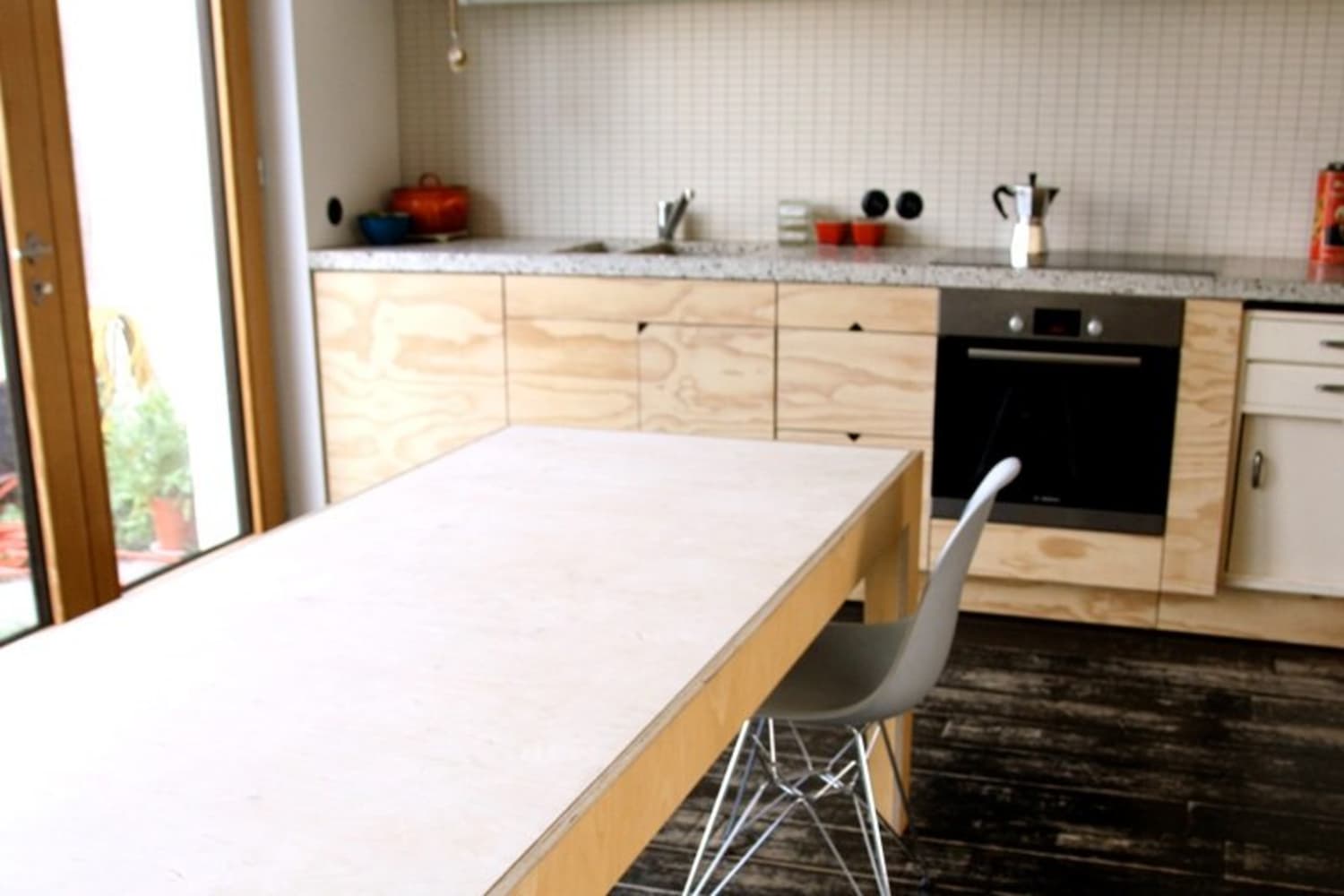 A Kitchen Table With a Surprising Storage Solution | Apartment Therapy