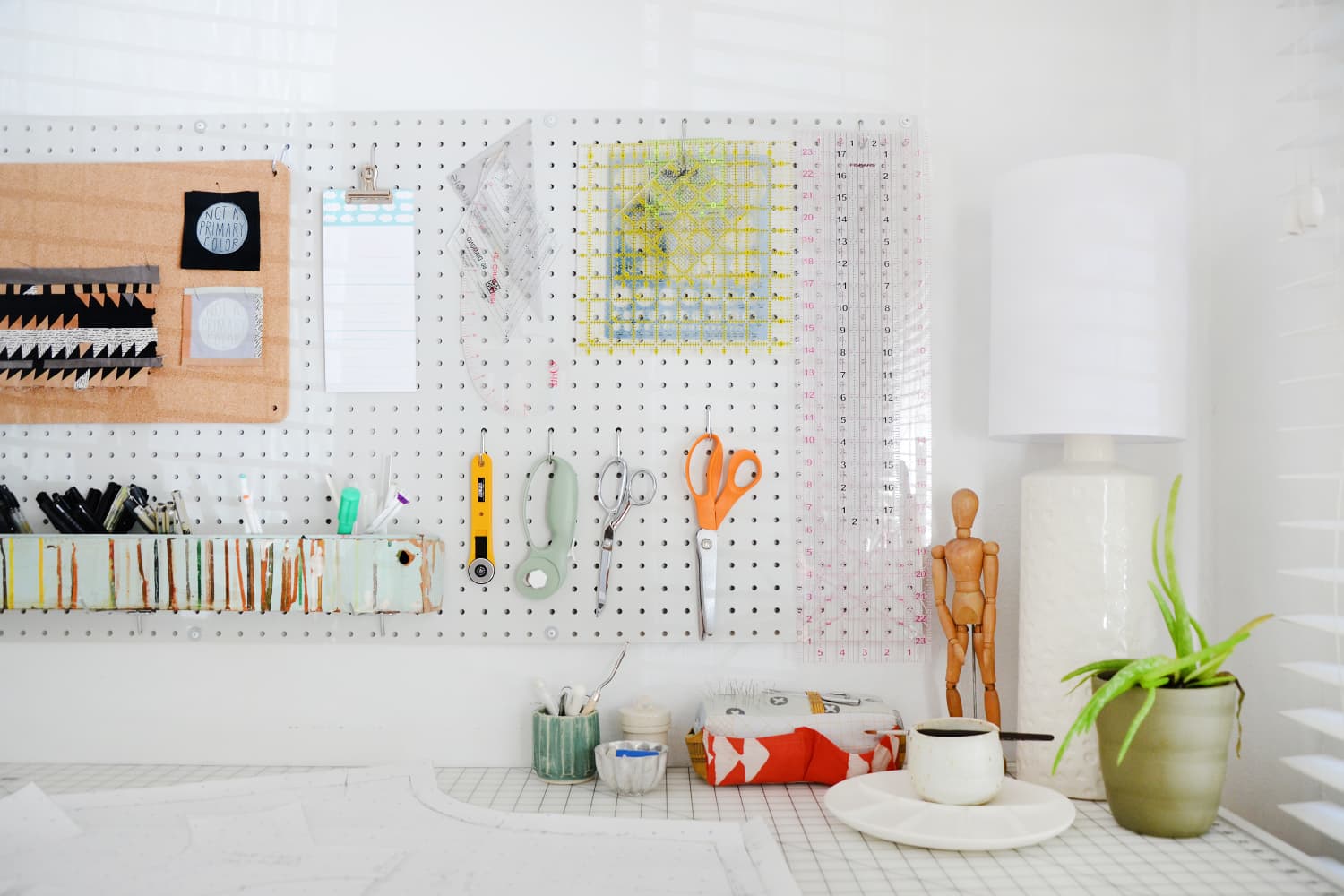 6 Ways to Fill a Wall that Are as Useful as They Are Beautiful ...
