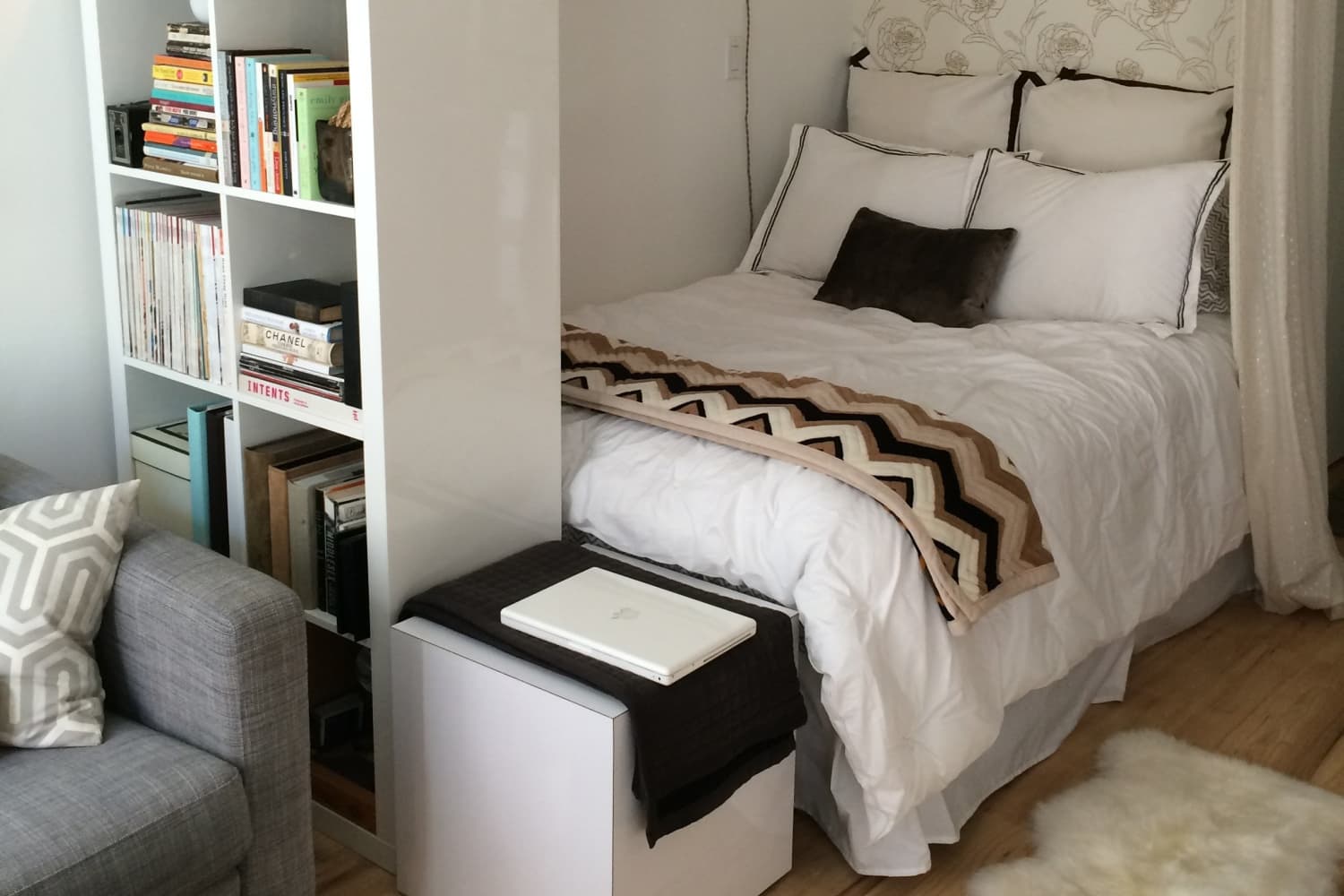 DIY Ideas for Making a Home on a New Grad’s Budget | Apartment Therapy