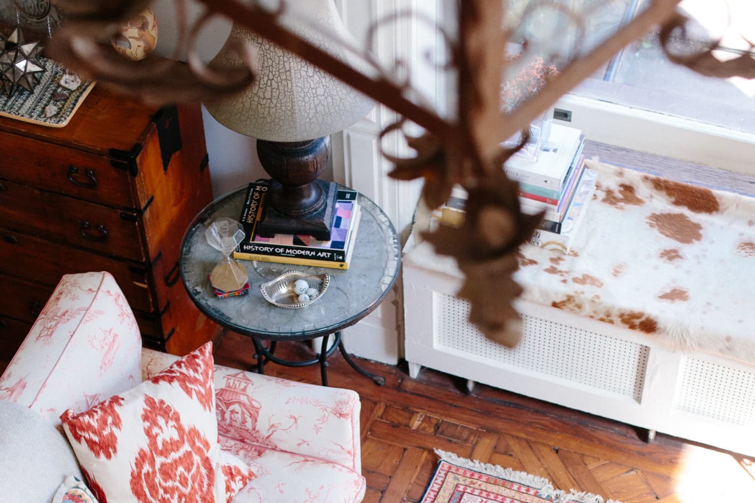 Real Life Design: Adventurous Yet Affordable Decor Choices | Apartment ...