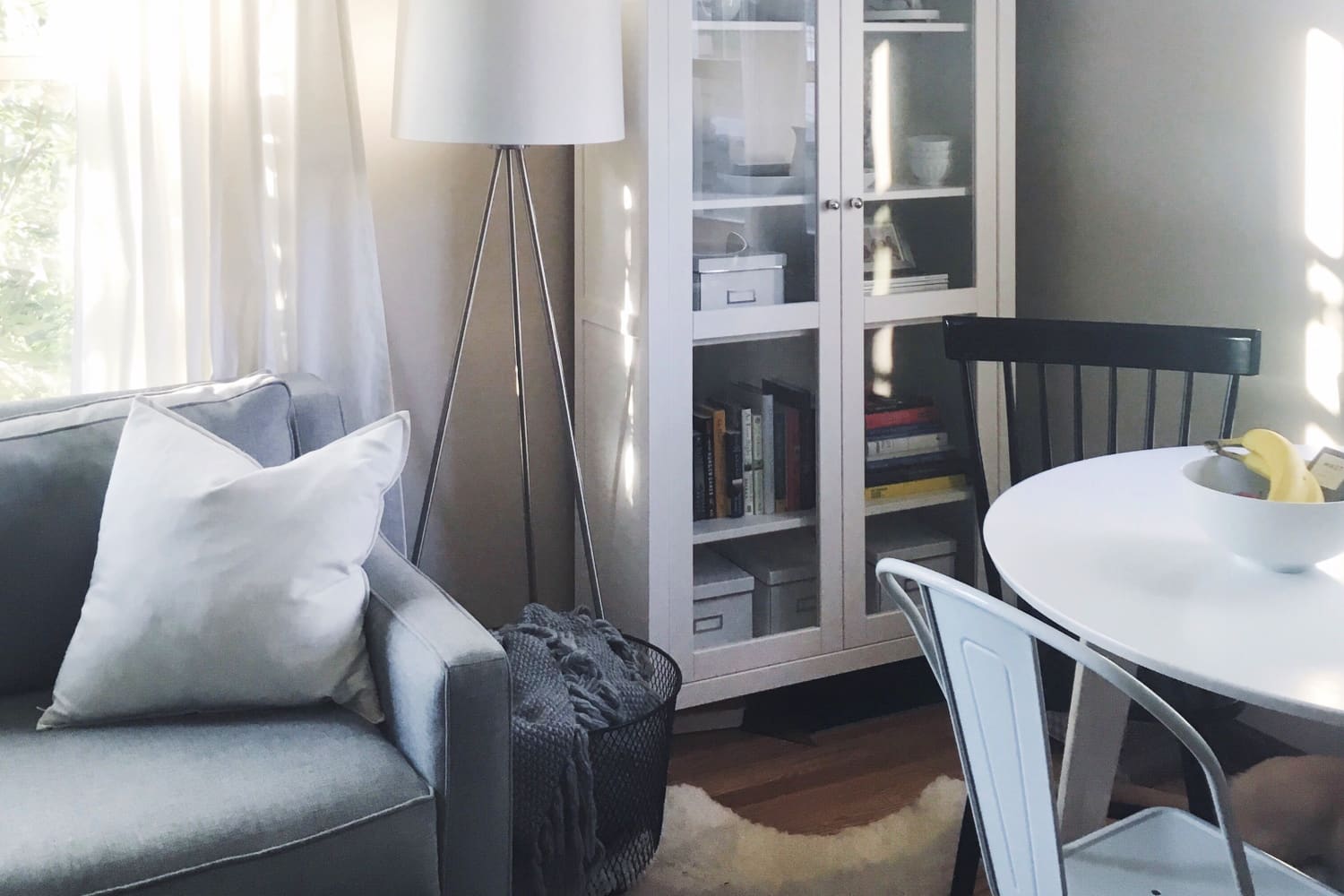 A Couple Shares a “Cozy Cottage” in Seattle | Apartment Therapy