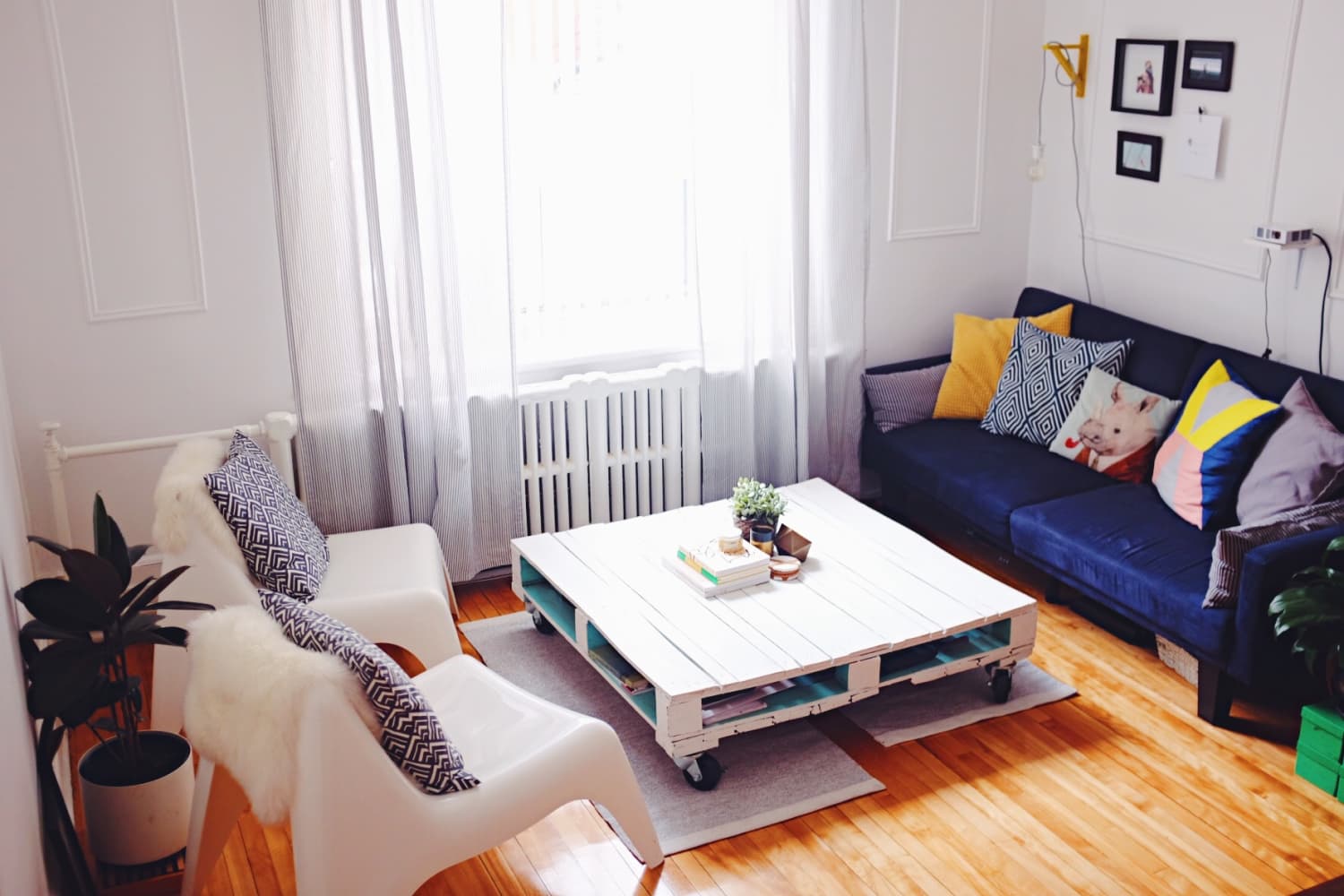A Colorful Montreal Apartment with Plenty of Eye-Catching DIY Projects ...