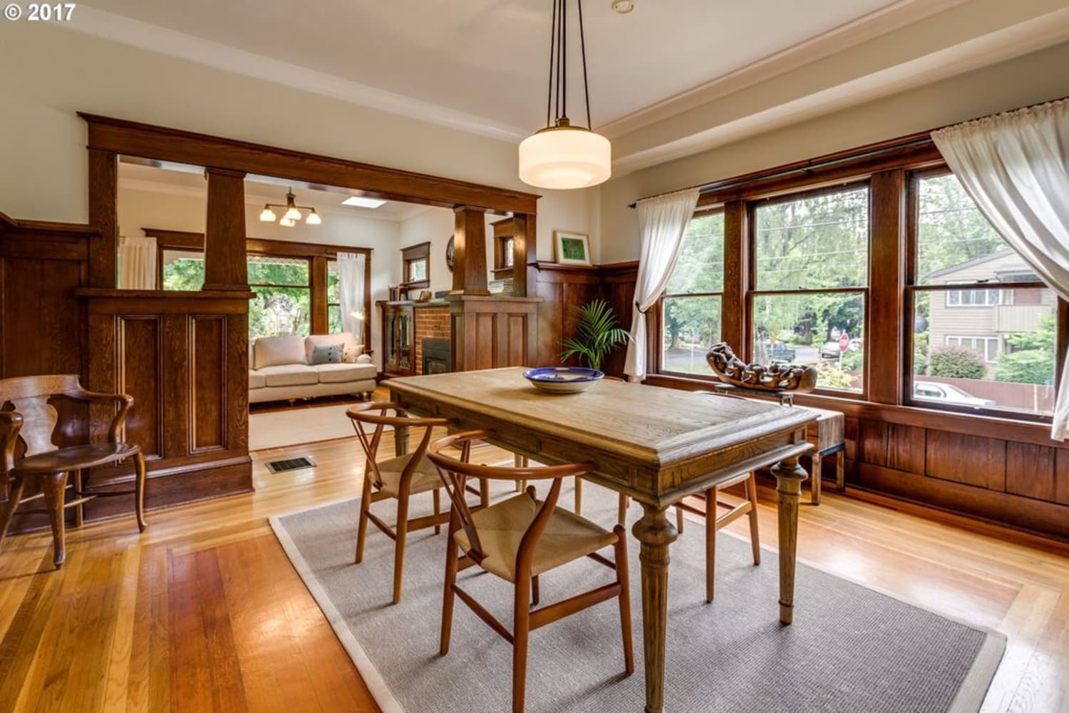 Completely Charming 2,000-Square-Foot Portland Craftsman | Apartment ...