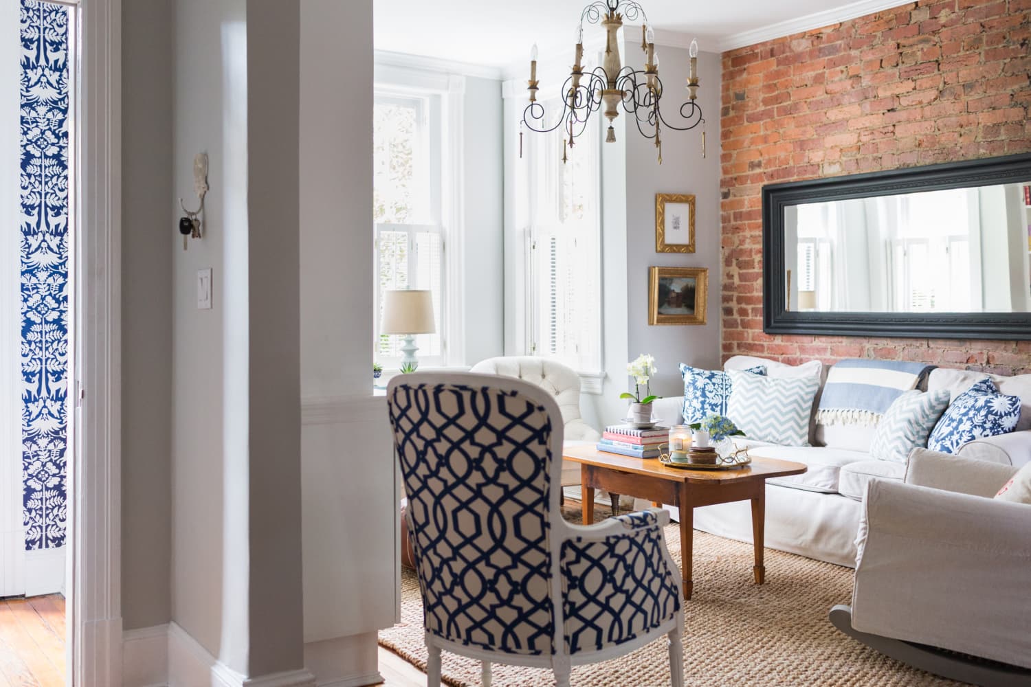 House Tour: A New Traditional 100-Year-Old DC Row House | Apartment Therapy