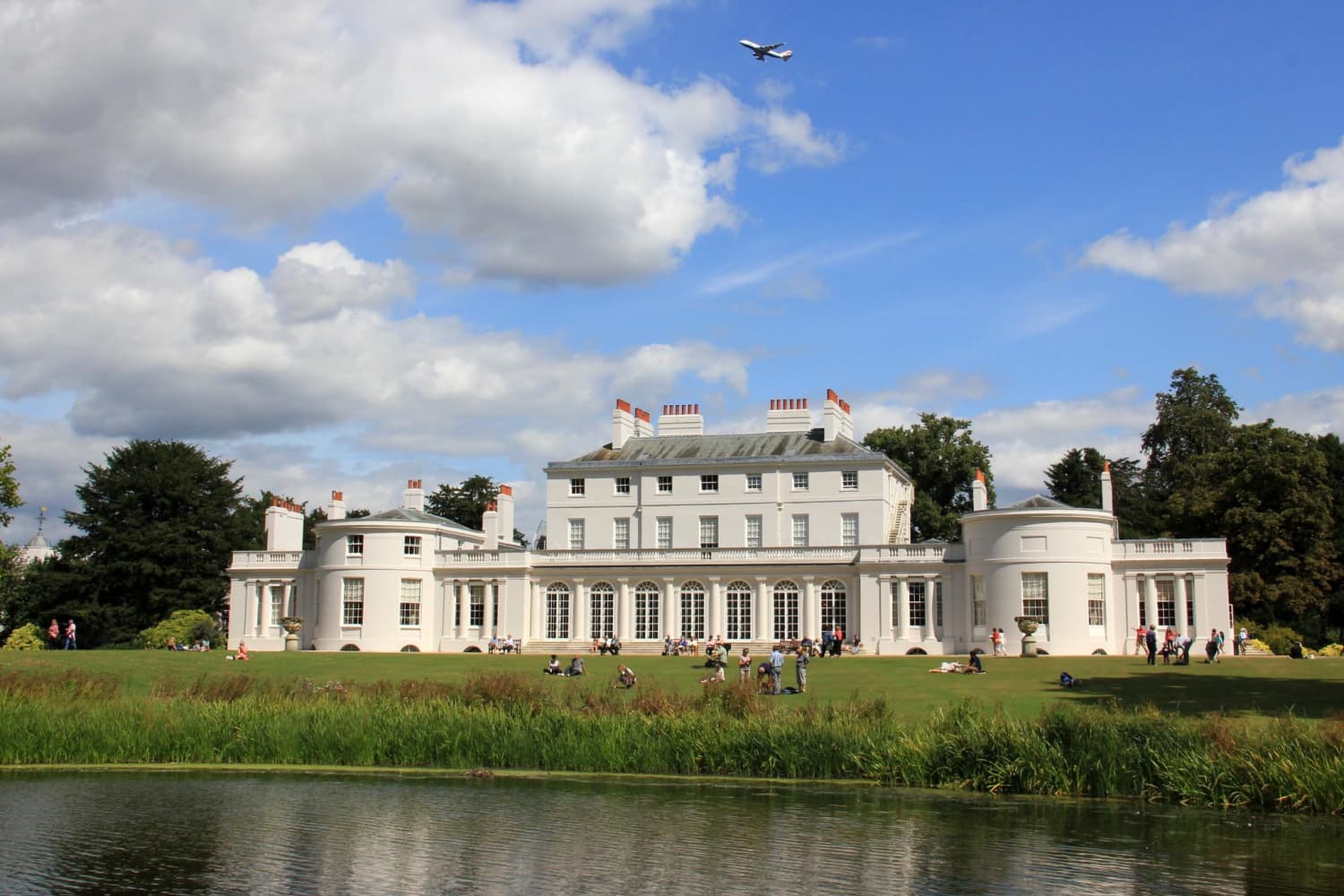 Prince Harry Meghan Markle Frogmore House History Photos | Apartment ...