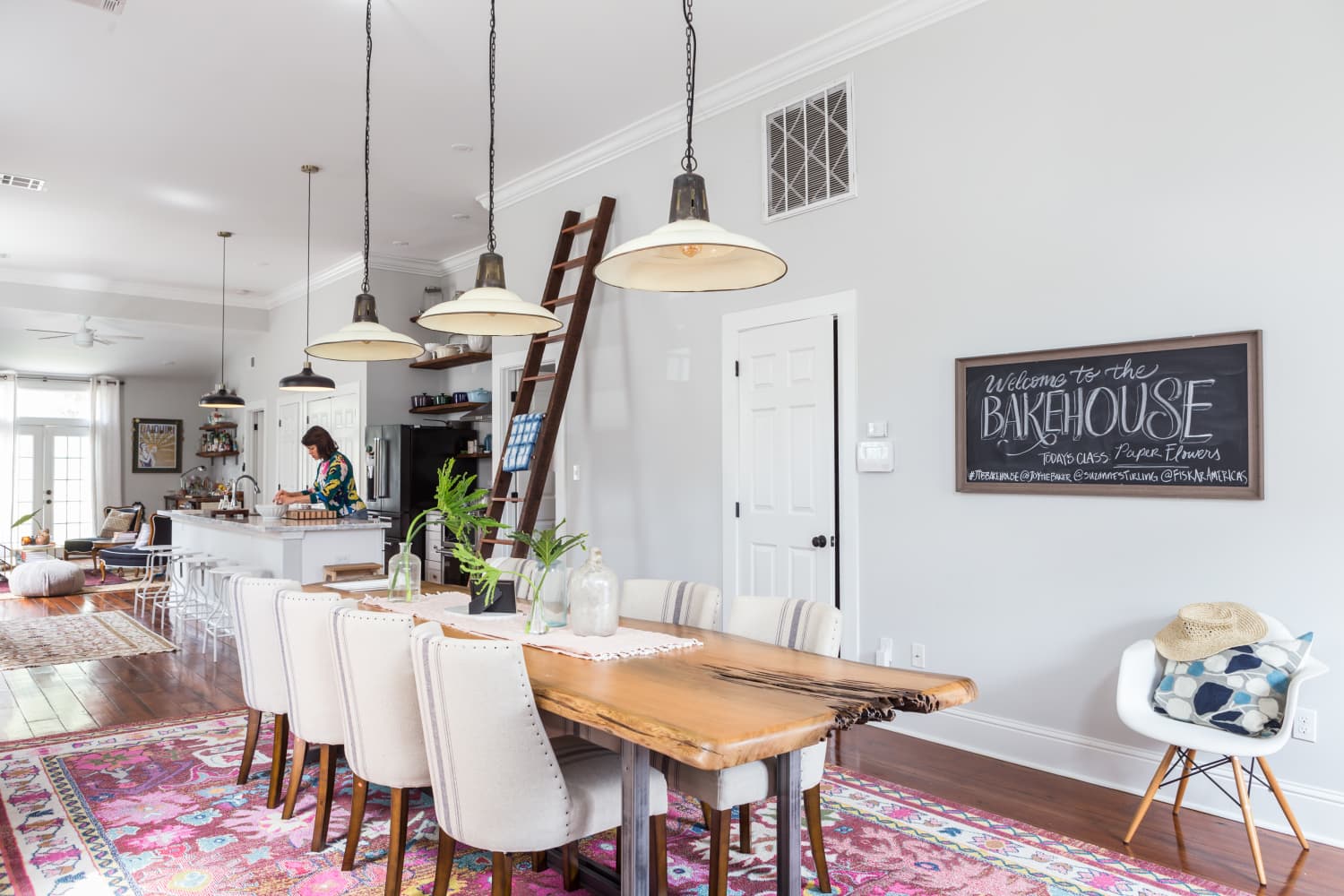 Best Dinner Table Conversation Starter Tricks | Apartment Therapy