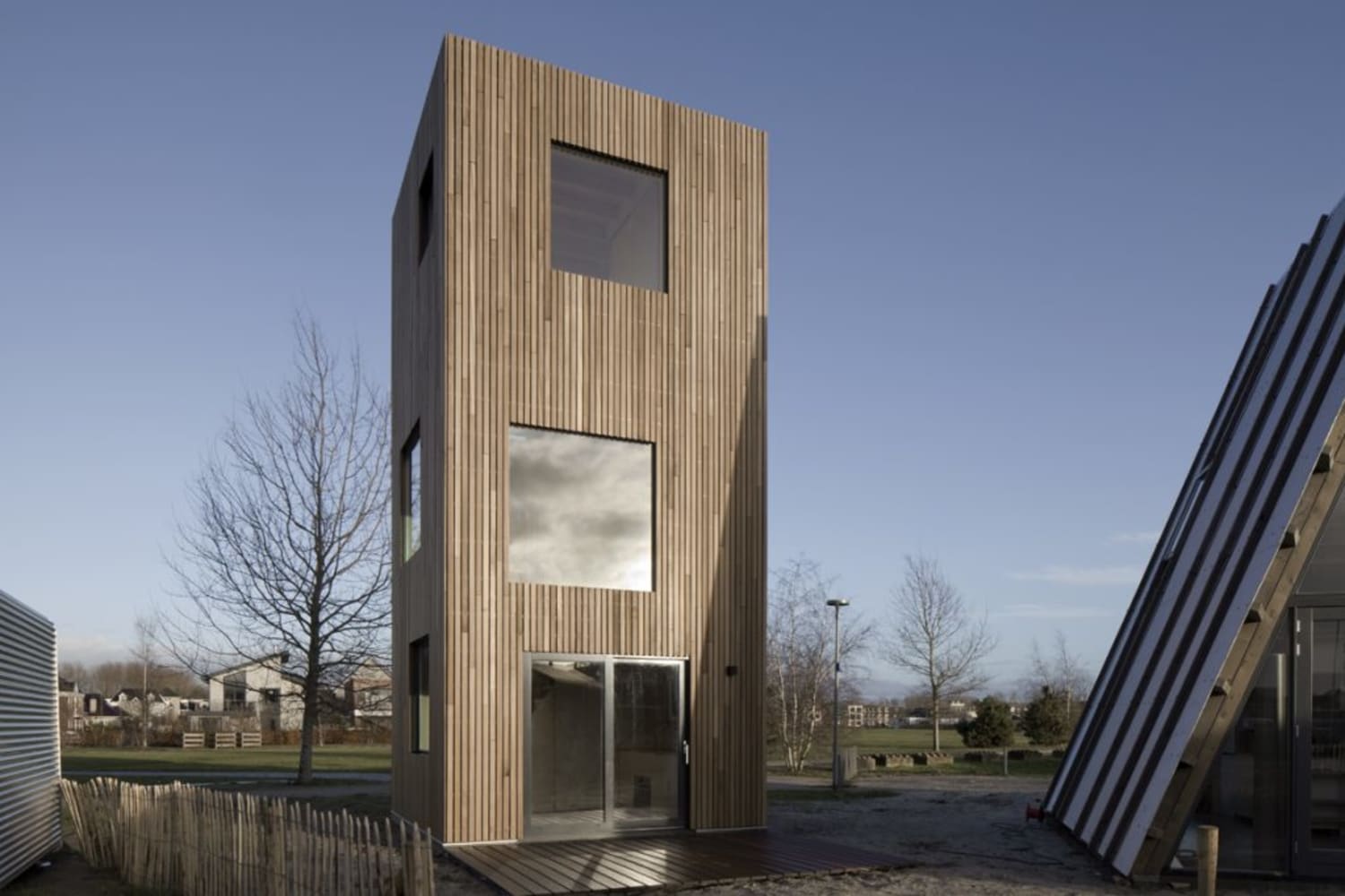 Tiny House 3 Floors Small Footprint Slim House Photos | Apartment Therapy