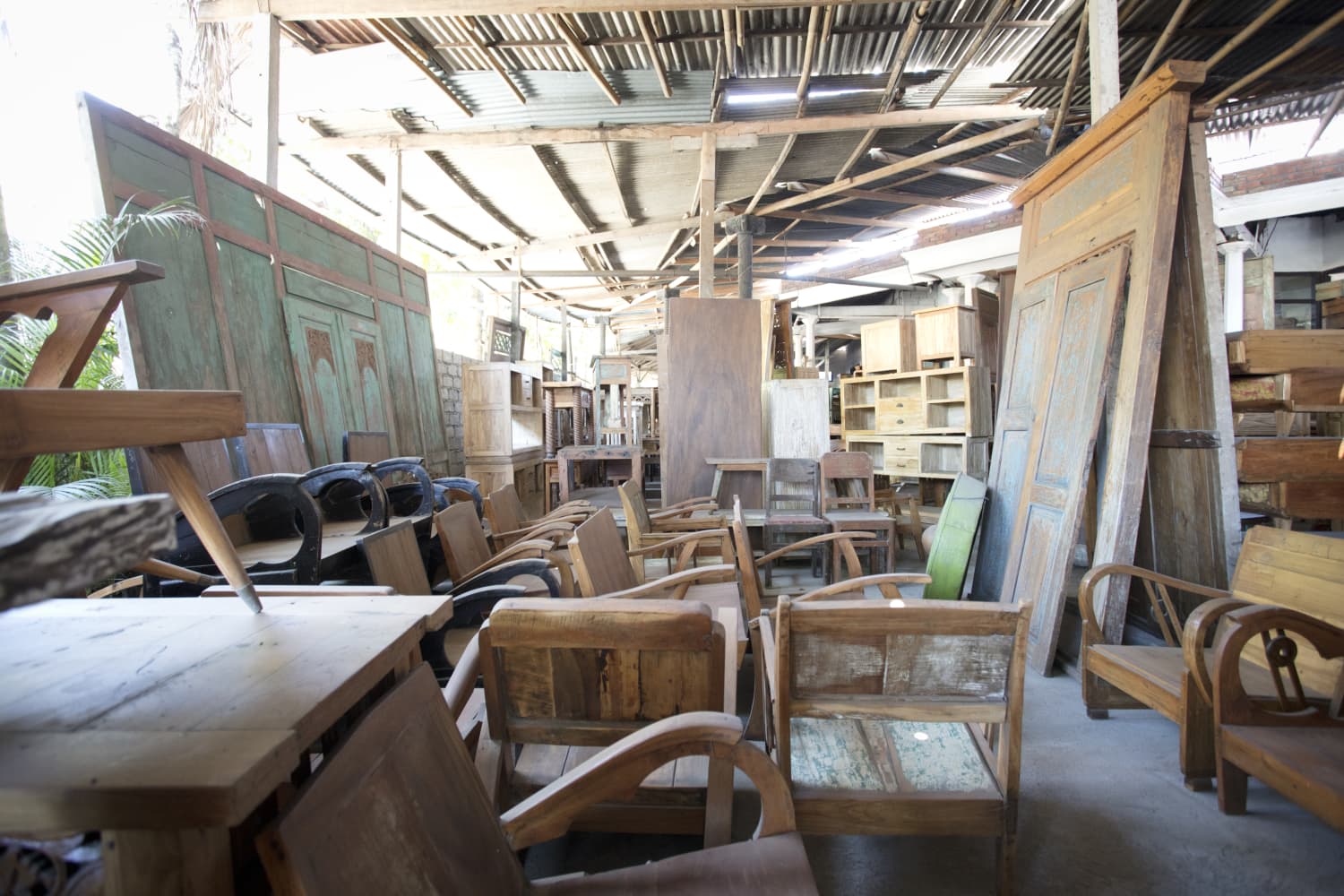 Buying Antiques Tips - How To Spot a Fake Antique | Apartment Therapy