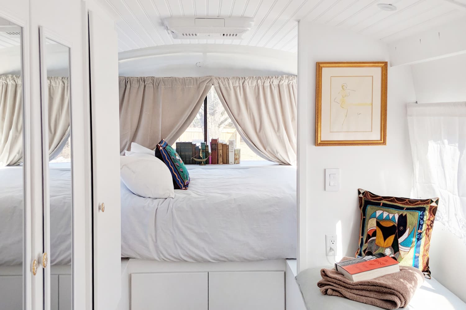 Tiny Home Tour: A Converted 1966 Greyhound Bus | Apartment Therapy