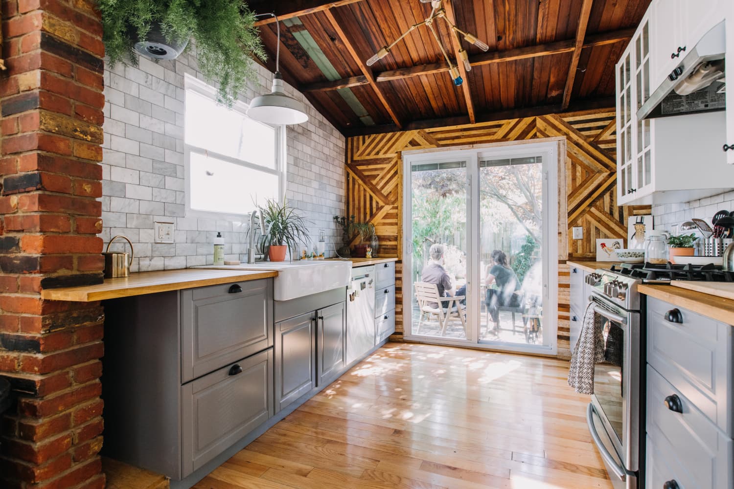 Tour a Philadelphia Row Home Hand Built & DIY | Apartment Therapy