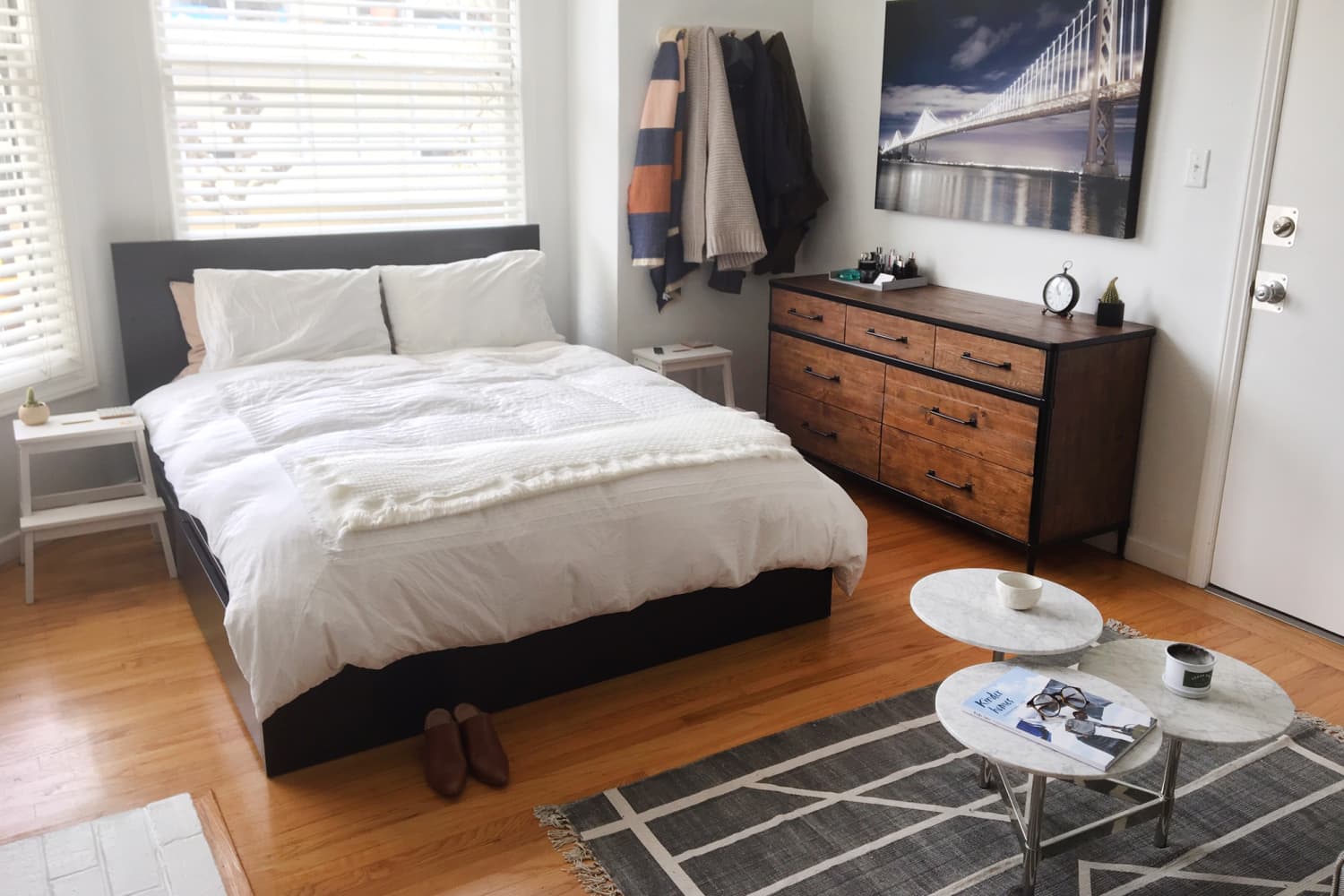 Small Shared Studio Apartment Rental Decor Ideas | Apartment Therapy