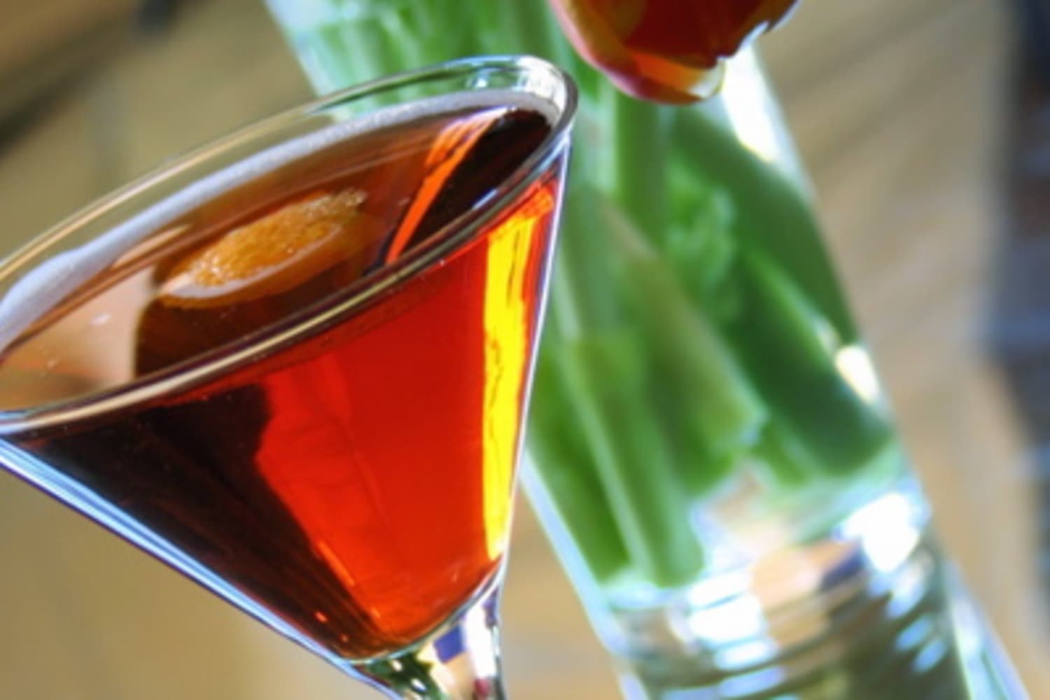 Recipe Roundup: 3 Roaring-Red Ways to Love Gin Straight Up Cocktails ...