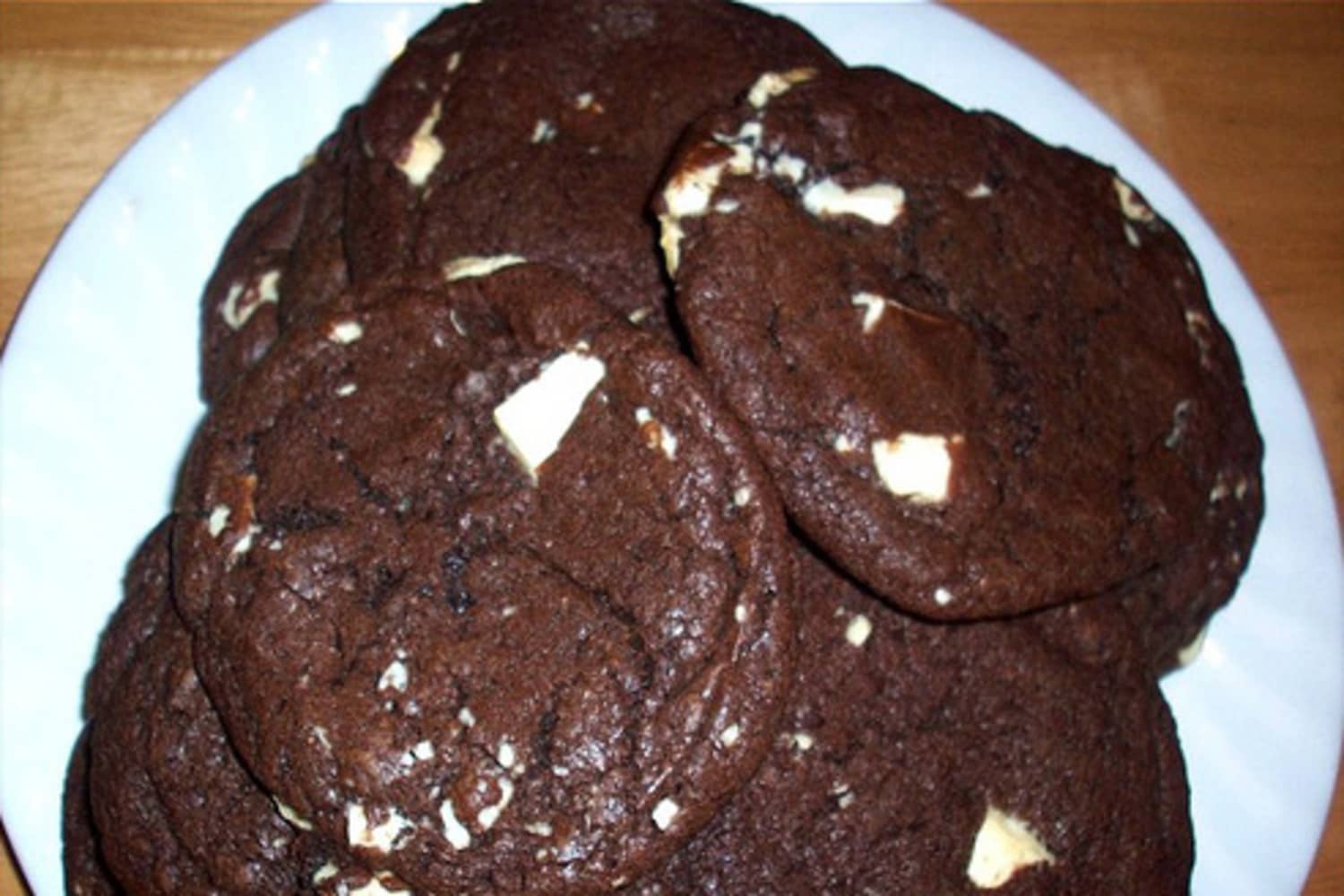 Recipe: A Whole Lotta Chocolate Cookies Guest Post from Tasha of That’s ...