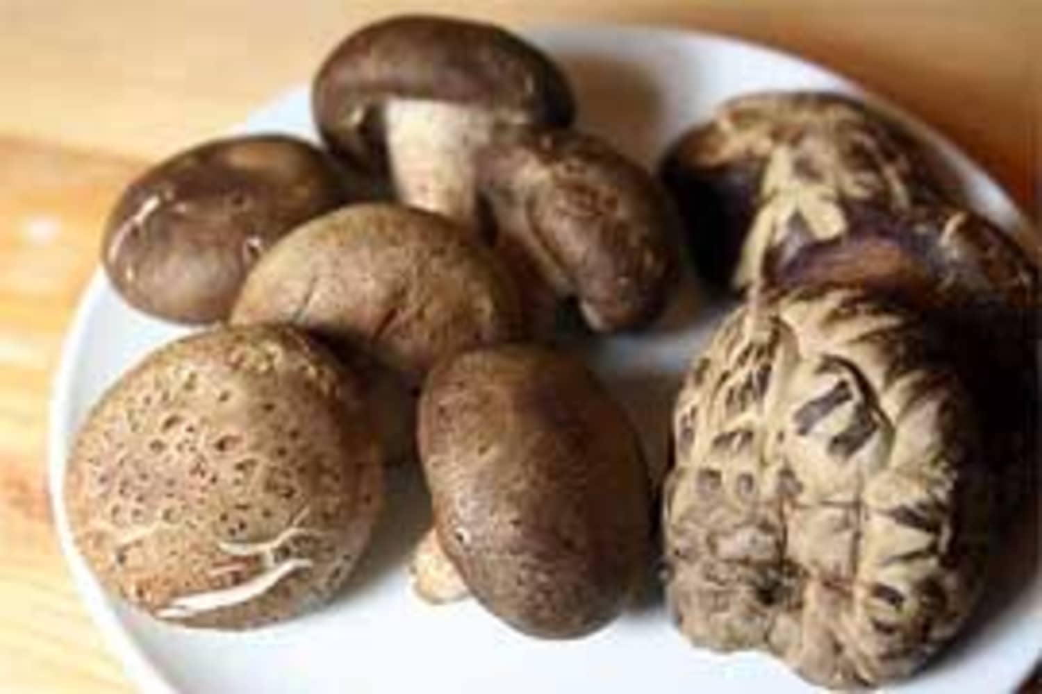 Strange But True: The Raw Shiitake Rash | The Kitchn