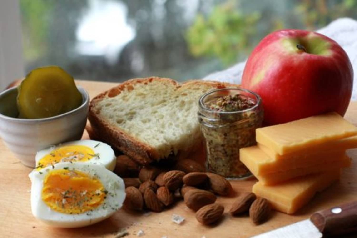 Tips for a Better Solo Lunch | The Kitchn