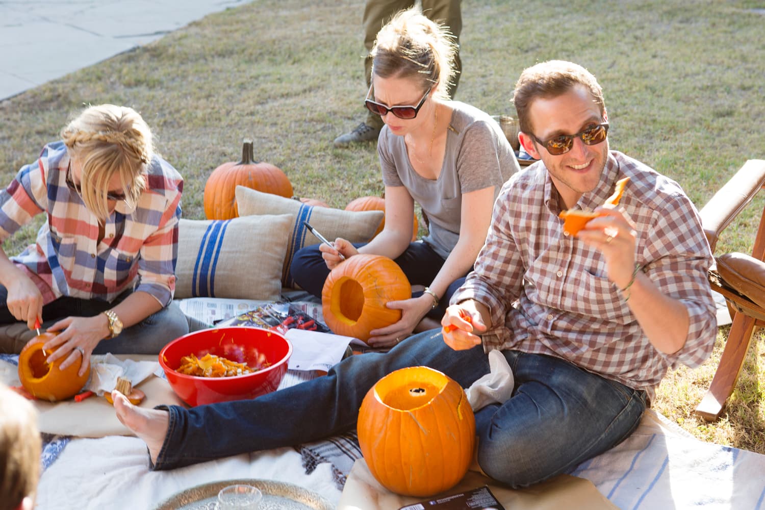 4 Smart Tips for Hosting a Pumpkin-Carving Party | The Kitchn