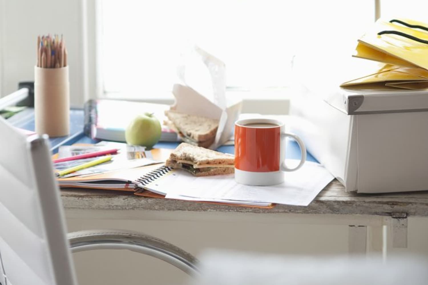 In Case of Emergency: 5 Foods to Keep in Your Desk for Last-Minute ...