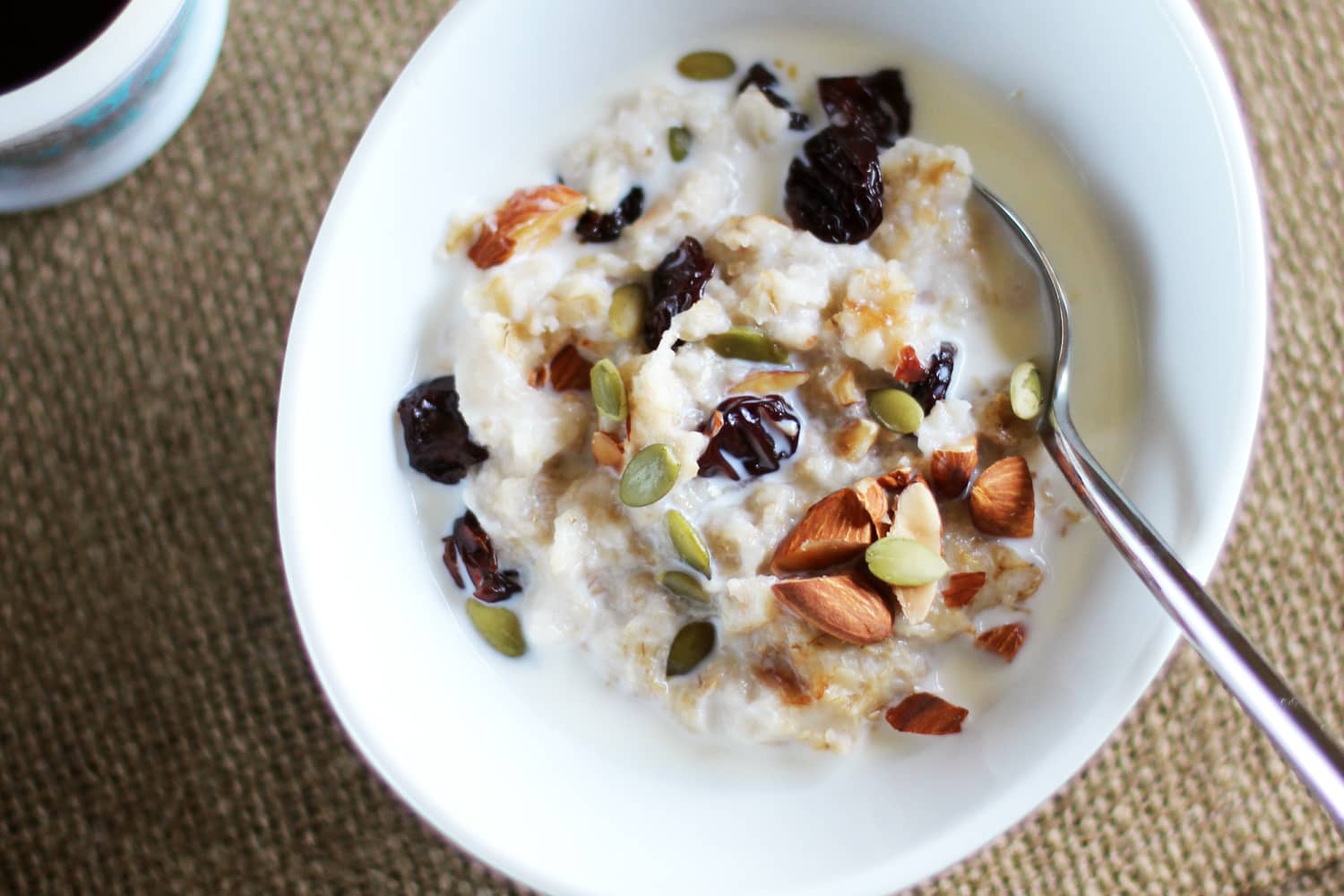 10 Easy & Satisfying Desk Breakfasts to Start Your Day | The Kitchn
