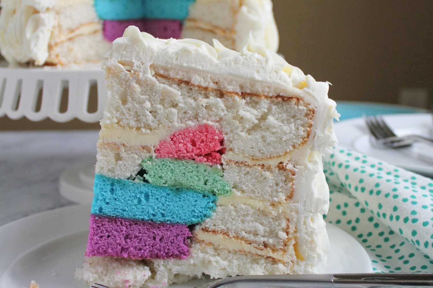 The Cakes from Surprise-Inside Cakes Take Dedication, But Are ...