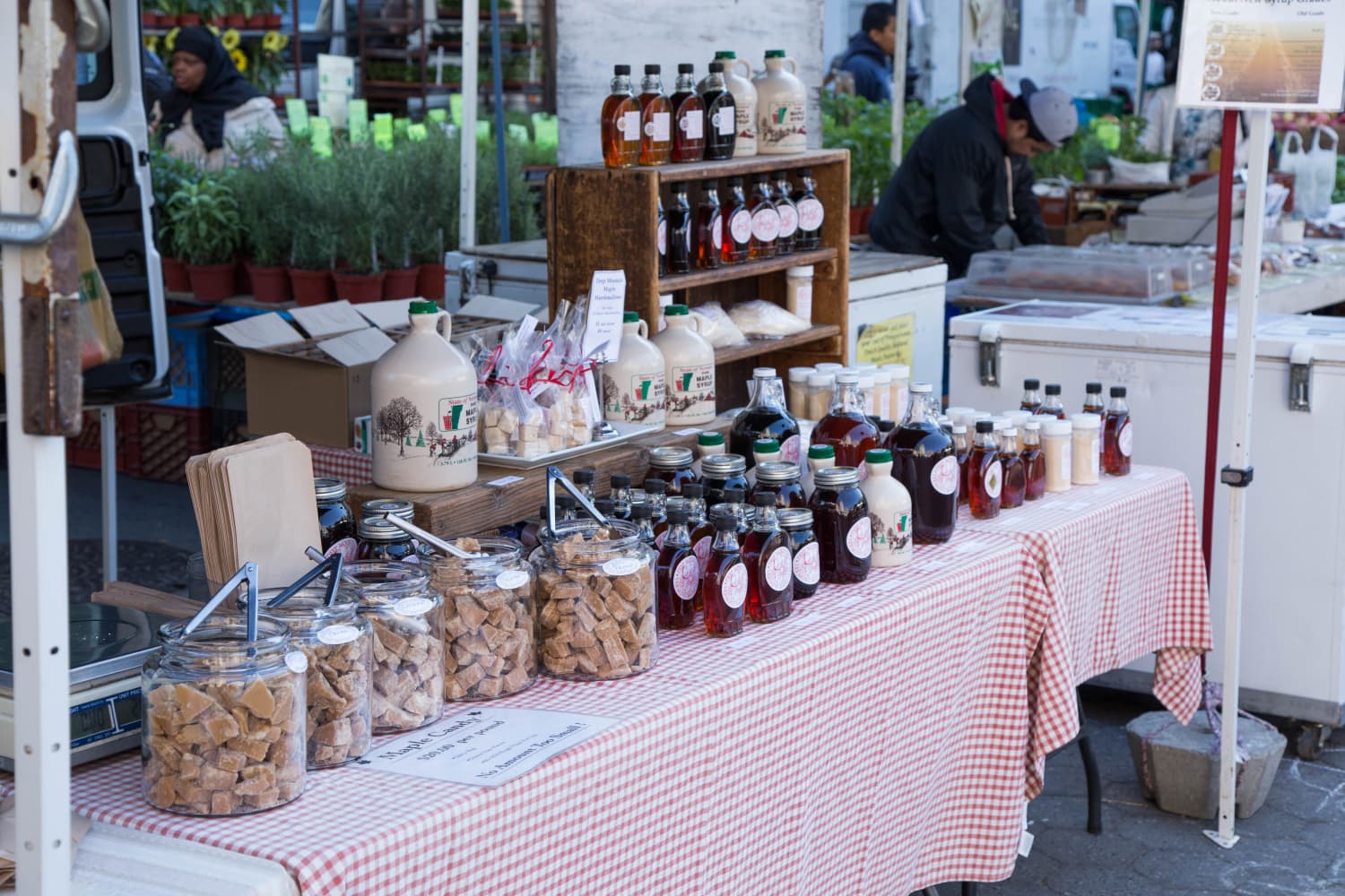 Don’t Miss These 5 Snacks at the Farmers Market | The Kitchn