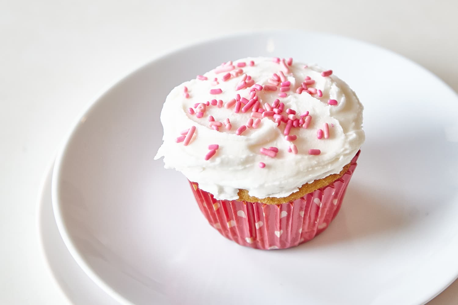 How to Make 1 Vanilla Cupcake (Single-Serve Recipe for a Personal Treat ...