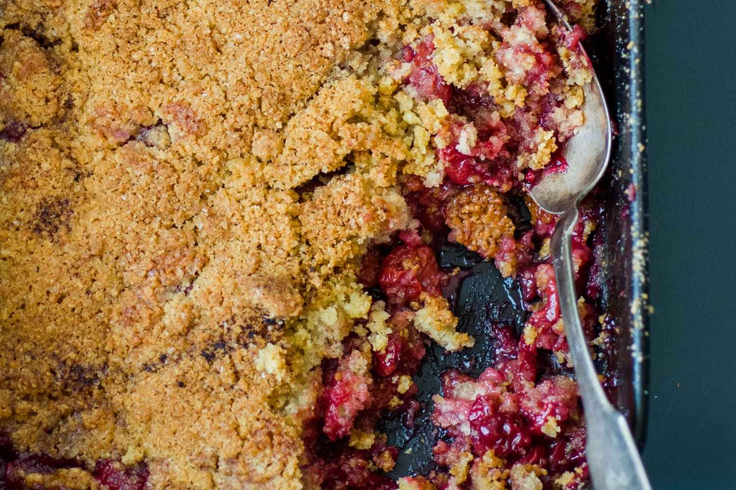 An Ingenious Trick for Easy Fruit Crumble All Summer Long | The Kitchn