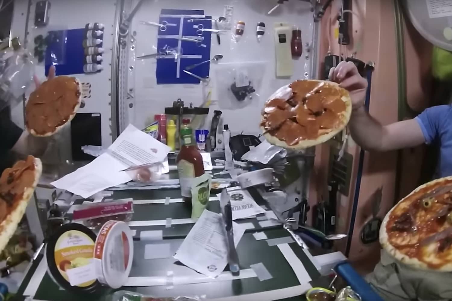 Watch These Astronauts Make Pizza in Space | The Kitchn