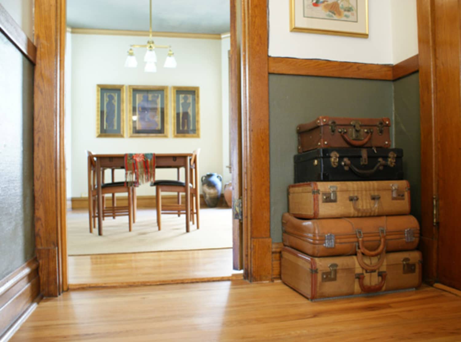 Tim’s Classic Chicago Two-Flat | Apartment Therapy