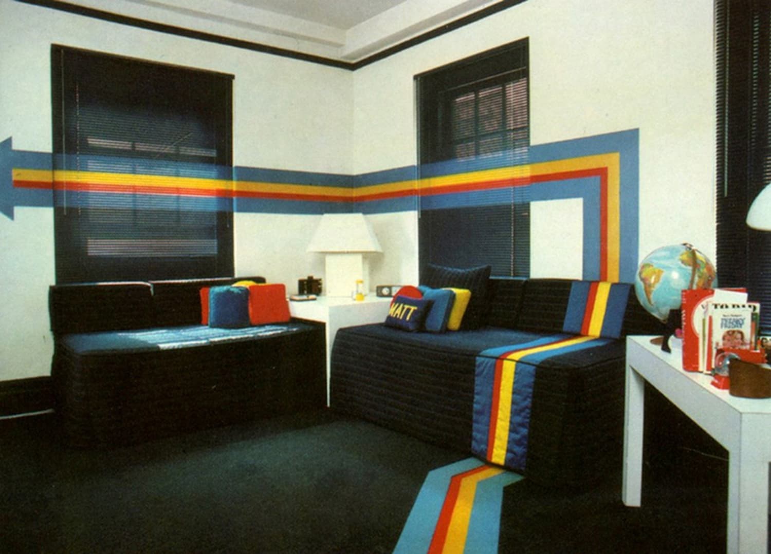 Supergraphics: Is the '70s Design Trend Making a Comeback? | Apartment ...
