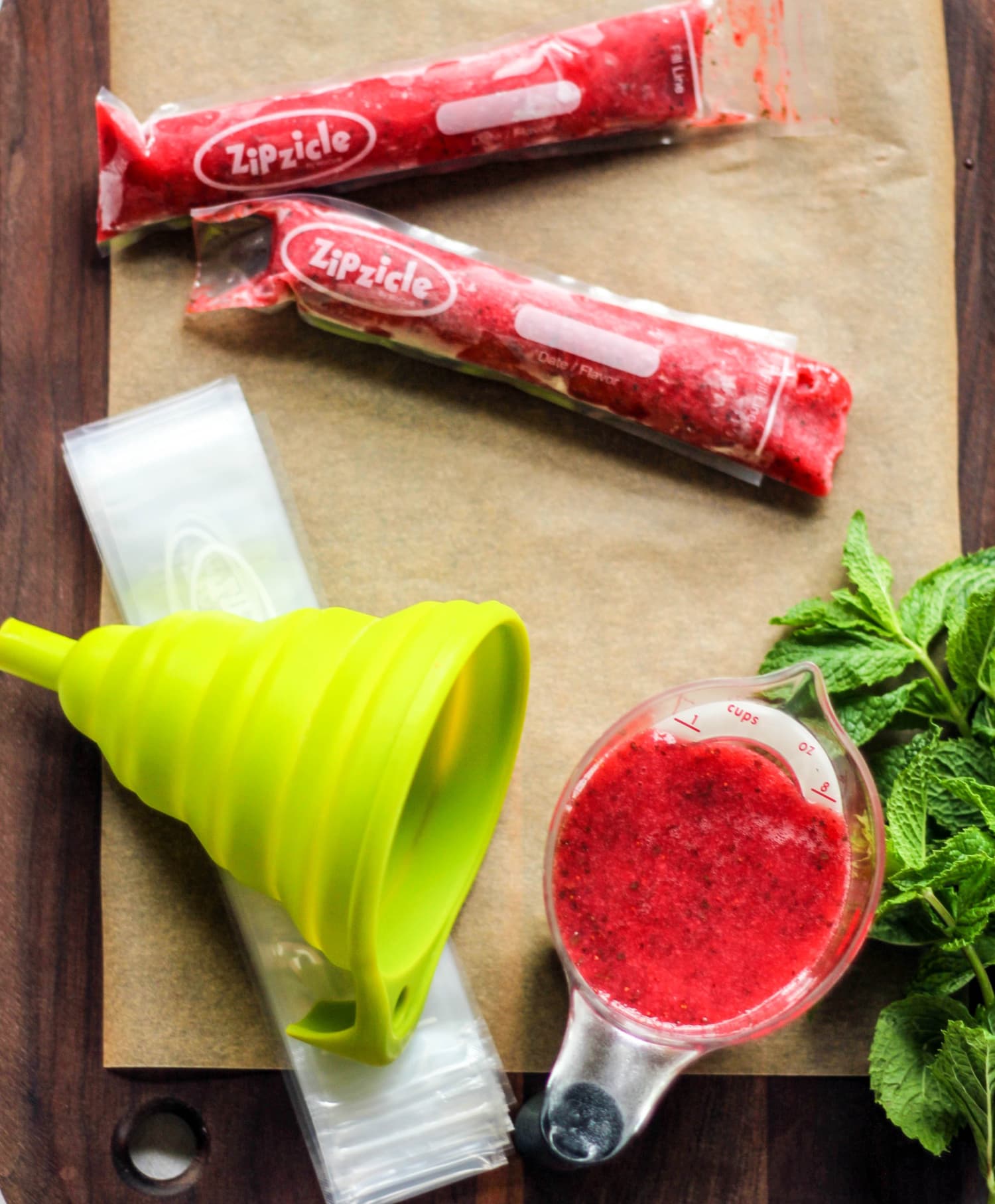 Zipzicles Help You Make Popsicles in a Pinch (Even In a Tiny Kitchen ...