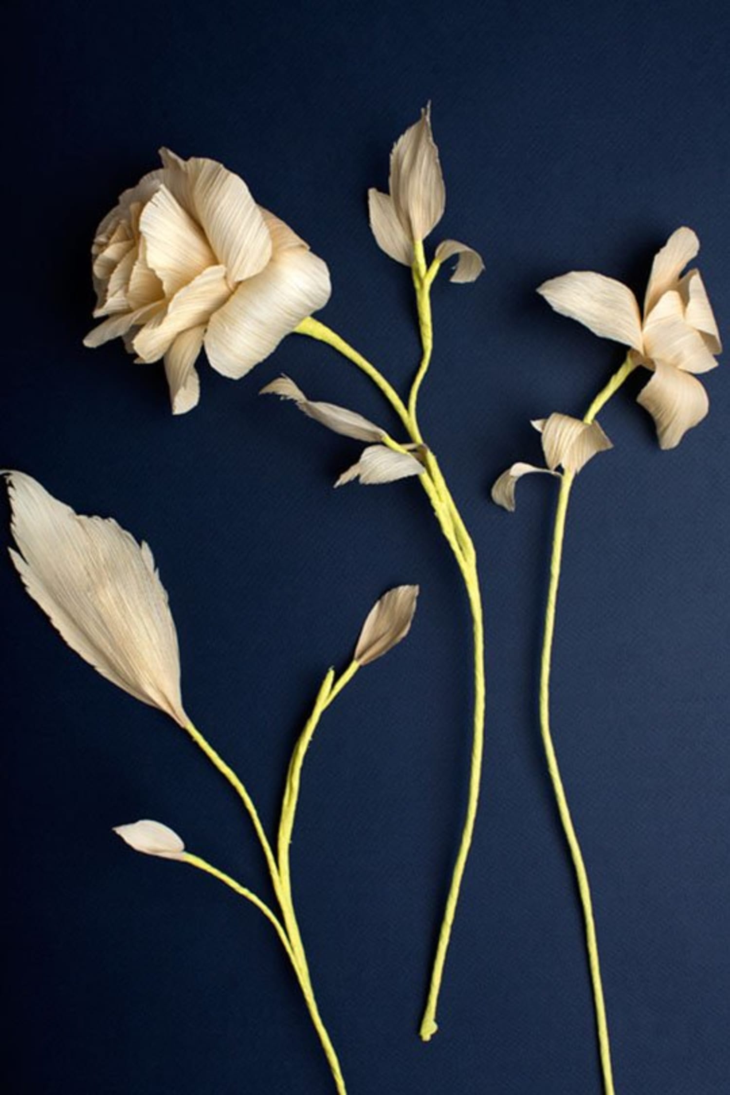 10 Corn Husks Crafts to Make This Holiday Season | Apartment Therapy