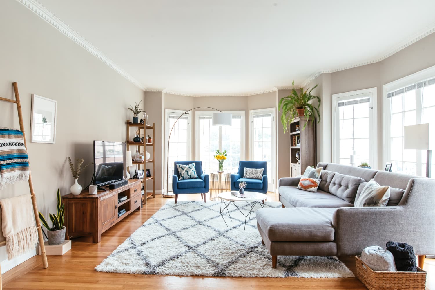 6 Ways to Make Eating Dinner in Front of the TV a Little More Special ...