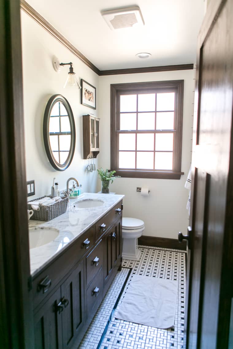 30+ outdated rooms get a serious makeover