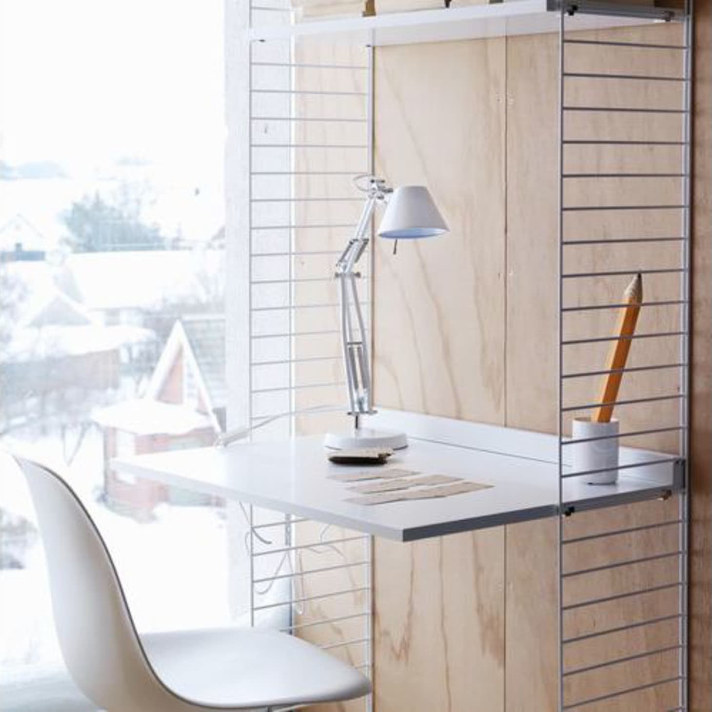 Best Wall Mounted Desks & Tables: 2016 Annual Guide | Apartment Therapy