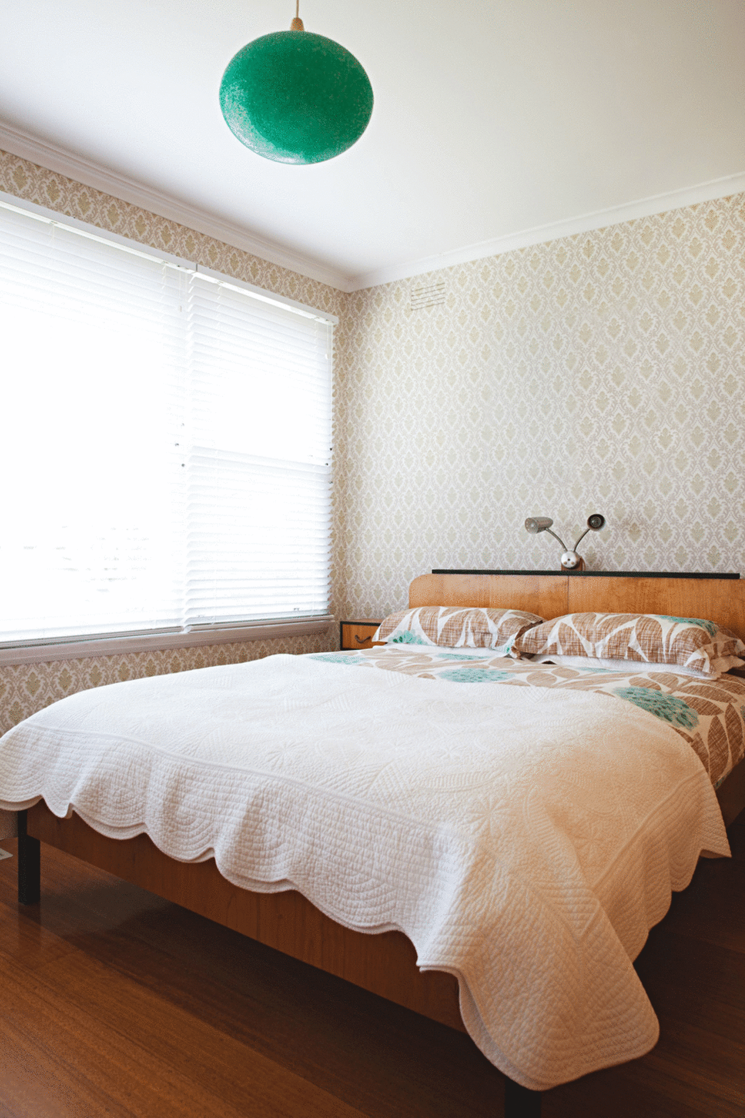 Art Power GIFS: See How Art Upgrades These Rooms | Apartment Therapy