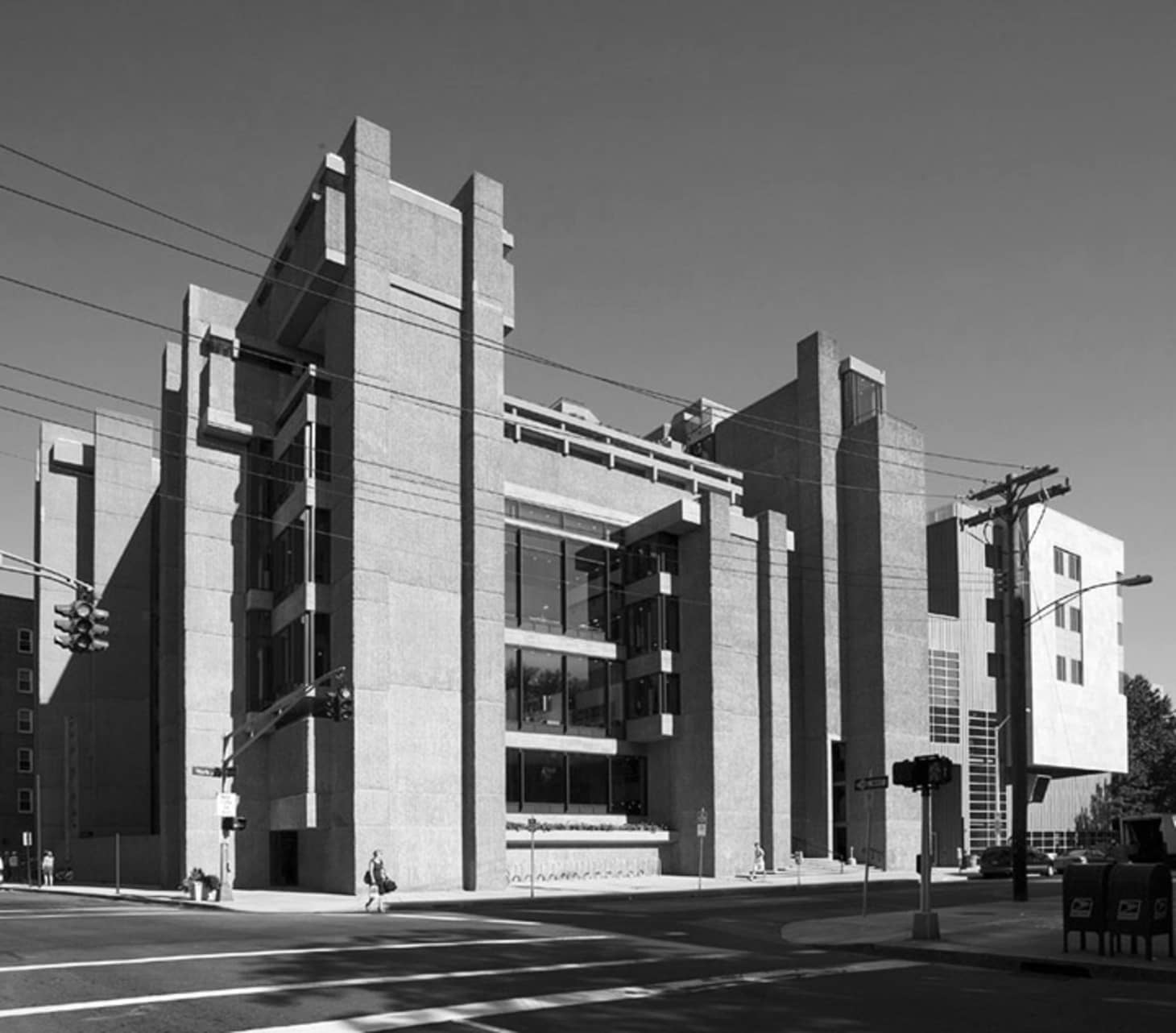 A Brief History of Brutalism: Loved by Critics and Hated by (Almost ...
