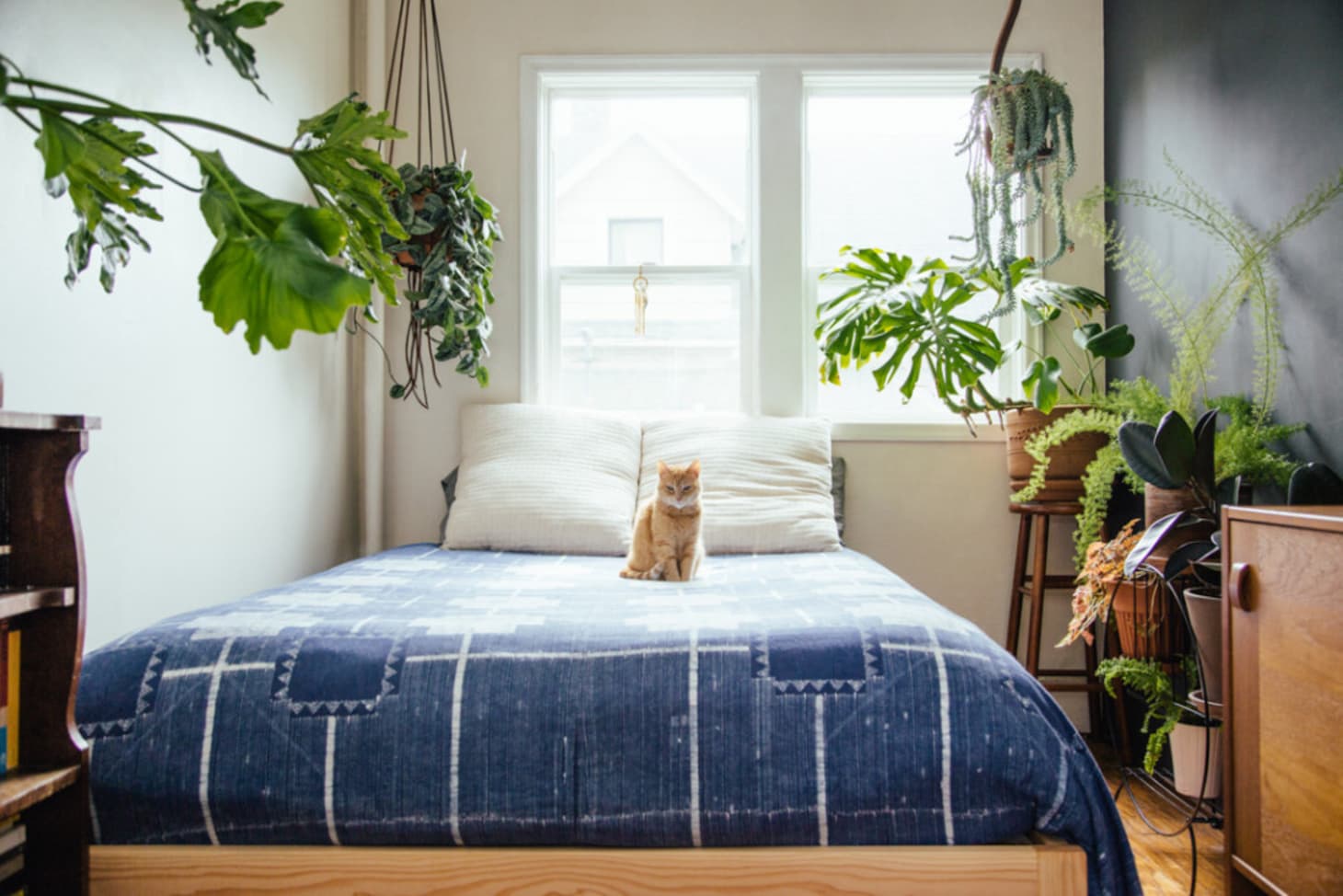 Smart Decorating Ideas for Small Bedrooms | Apartment Therapy