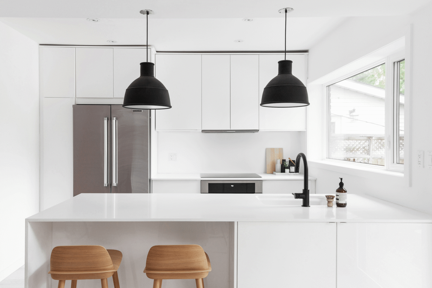 Cabinet Knobs and Pulls Hardware Makeover GIFs | Apartment Therapy