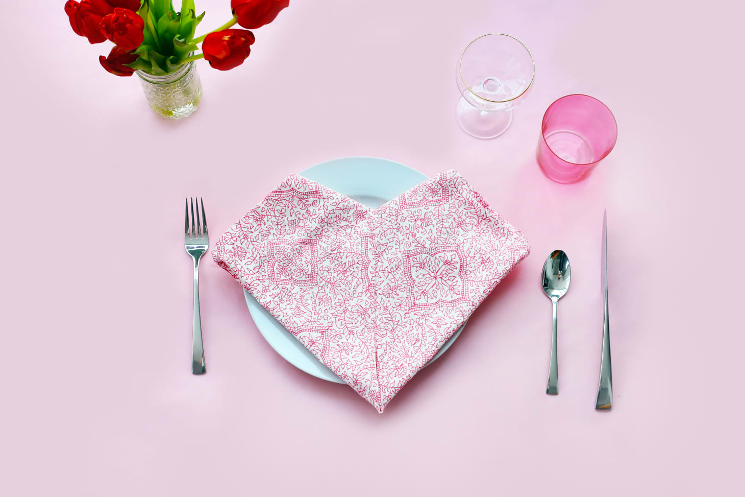 3 Modern Napkin-Folding Techniques Everyone Should Know | Kitchn