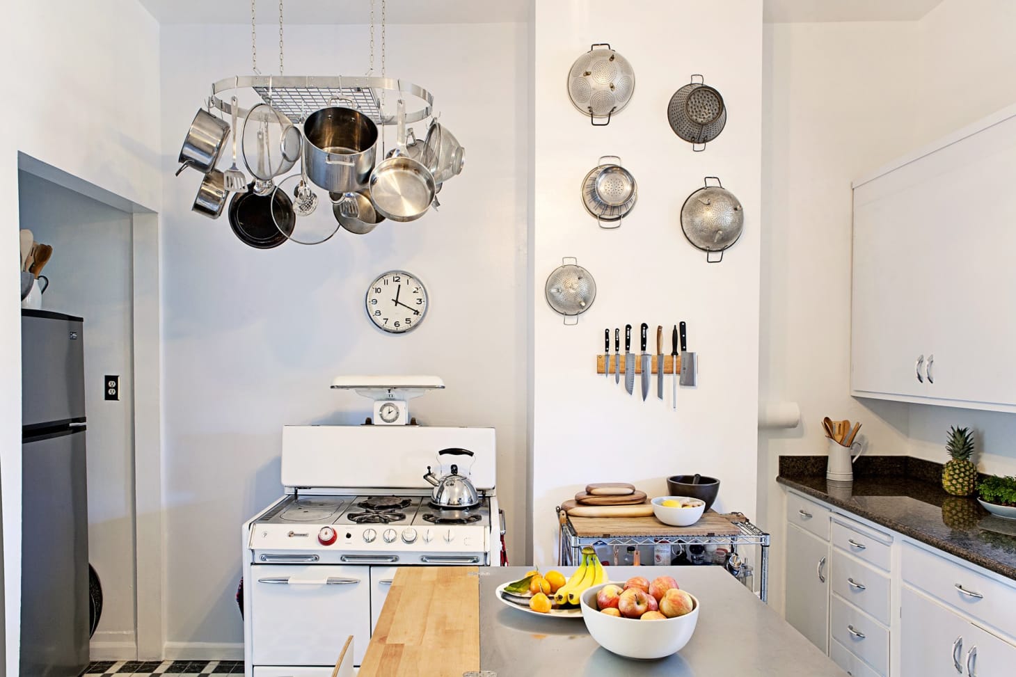 Ideas for Hanging Pots & Pans from Real Homes | Apartment Therapy