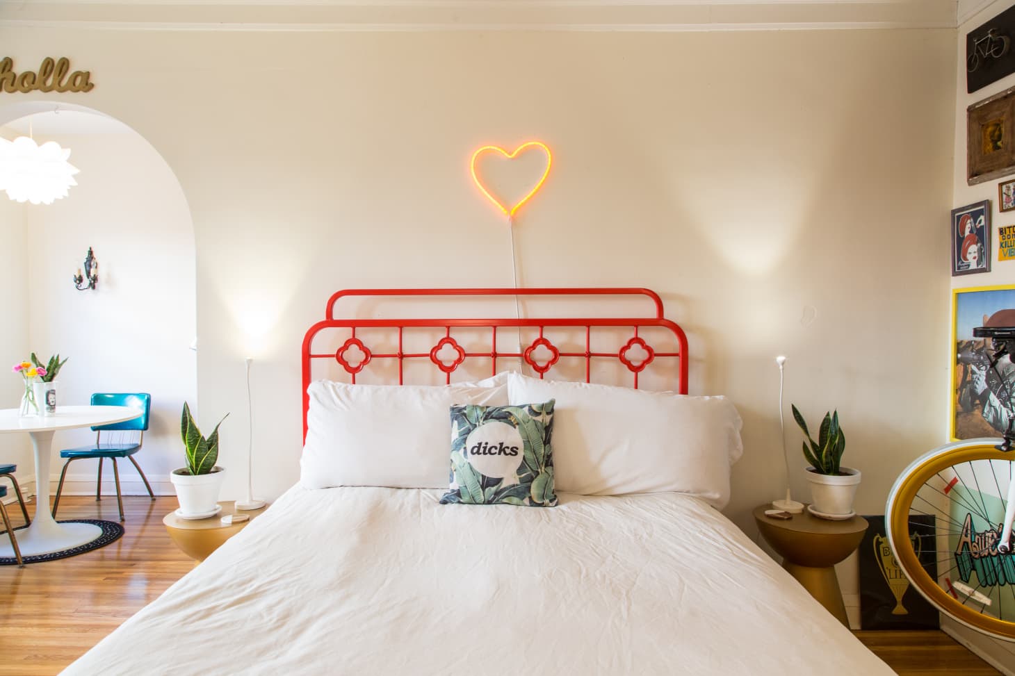 400 Square Feet Studio - Home Design, Layout Ideas | Apartment Therapy