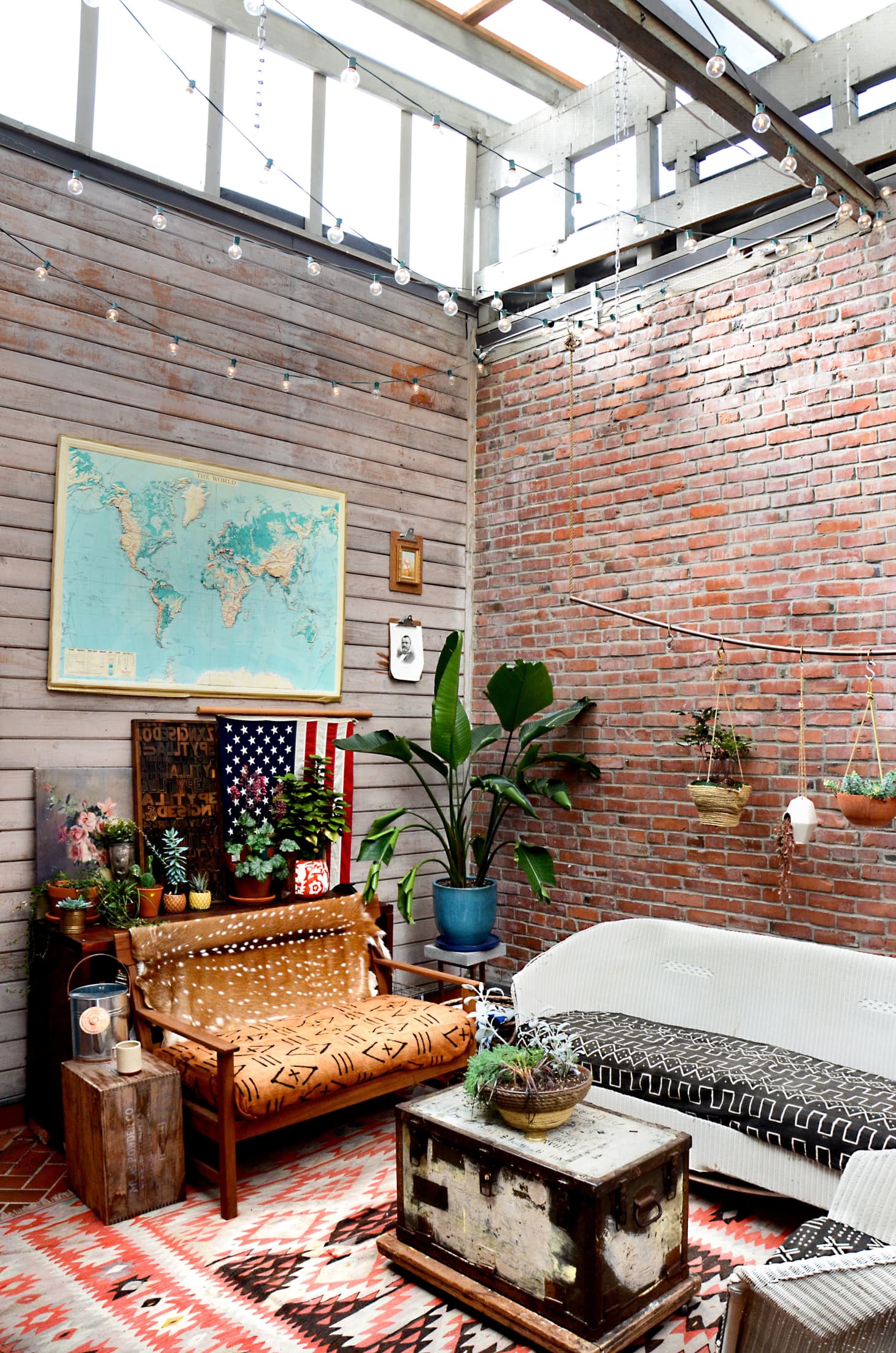 28 Ways to Use Those Magical String Lights | Apartment Therapy