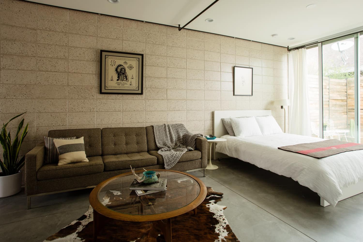 A Small, Sophisticated 468 Square Foot Urban Arizona Studio | Apartment ...