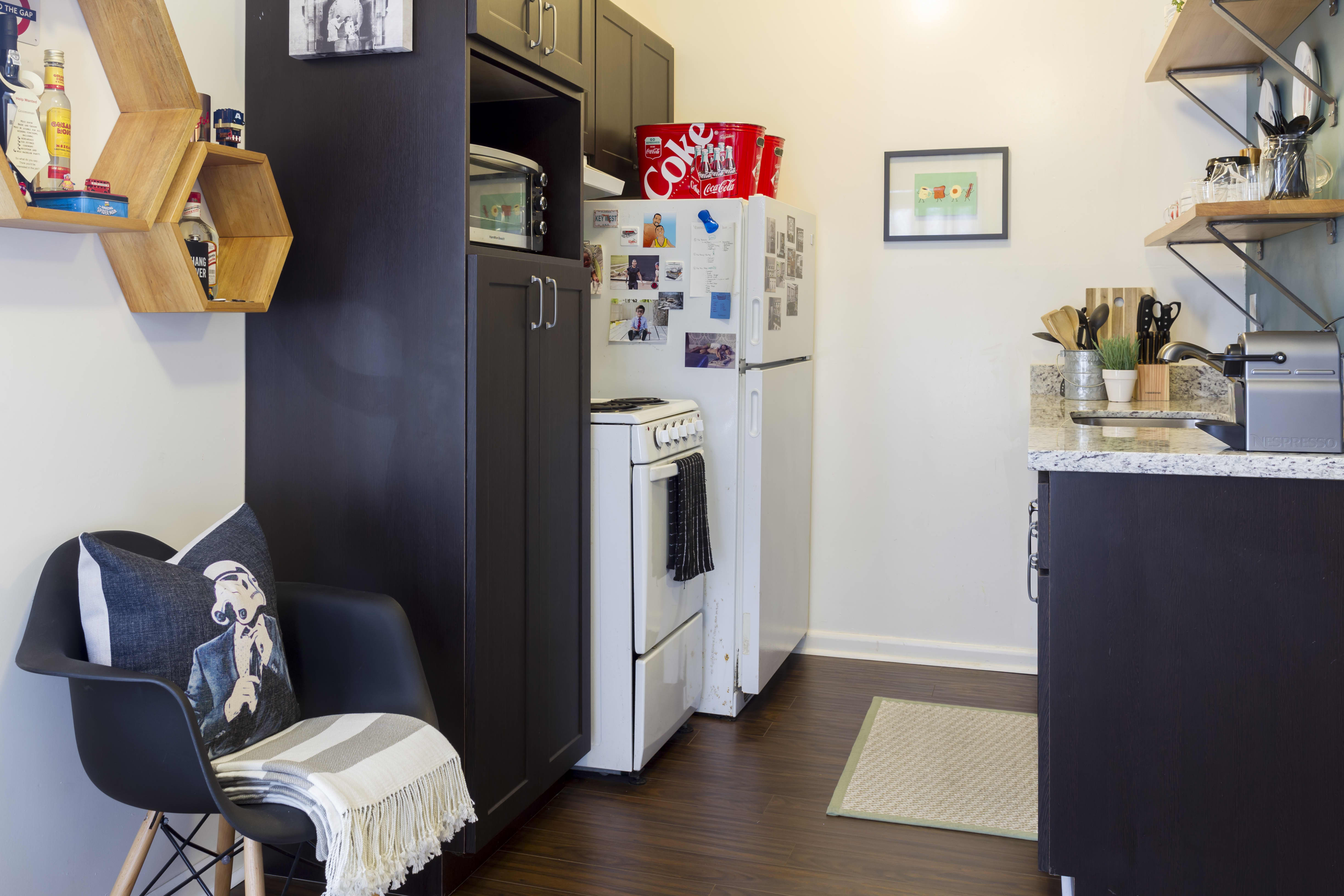 House Tour: A 365-Square-Foot Miami Studio | Apartment Therapy